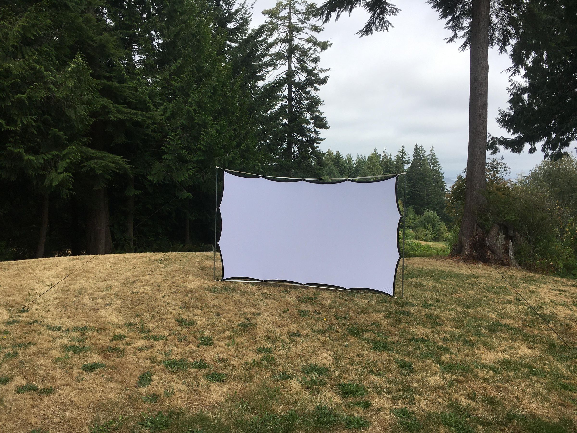 Outdoor Projector Screen : 9 Steps (with Pictures) - Instructables