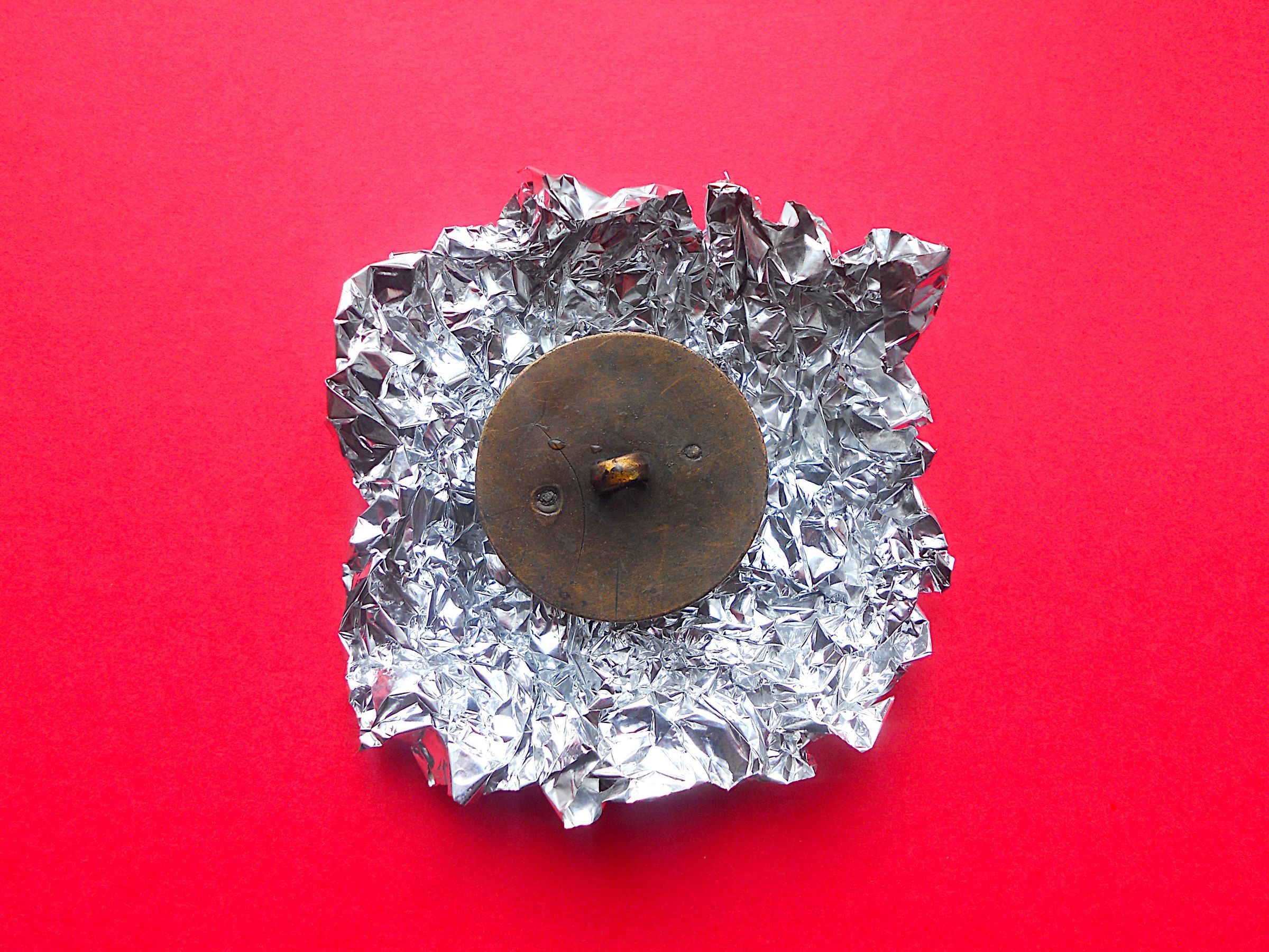 Concrete Buttons Using Foil and Glue : 12 Steps (with Pictures ...