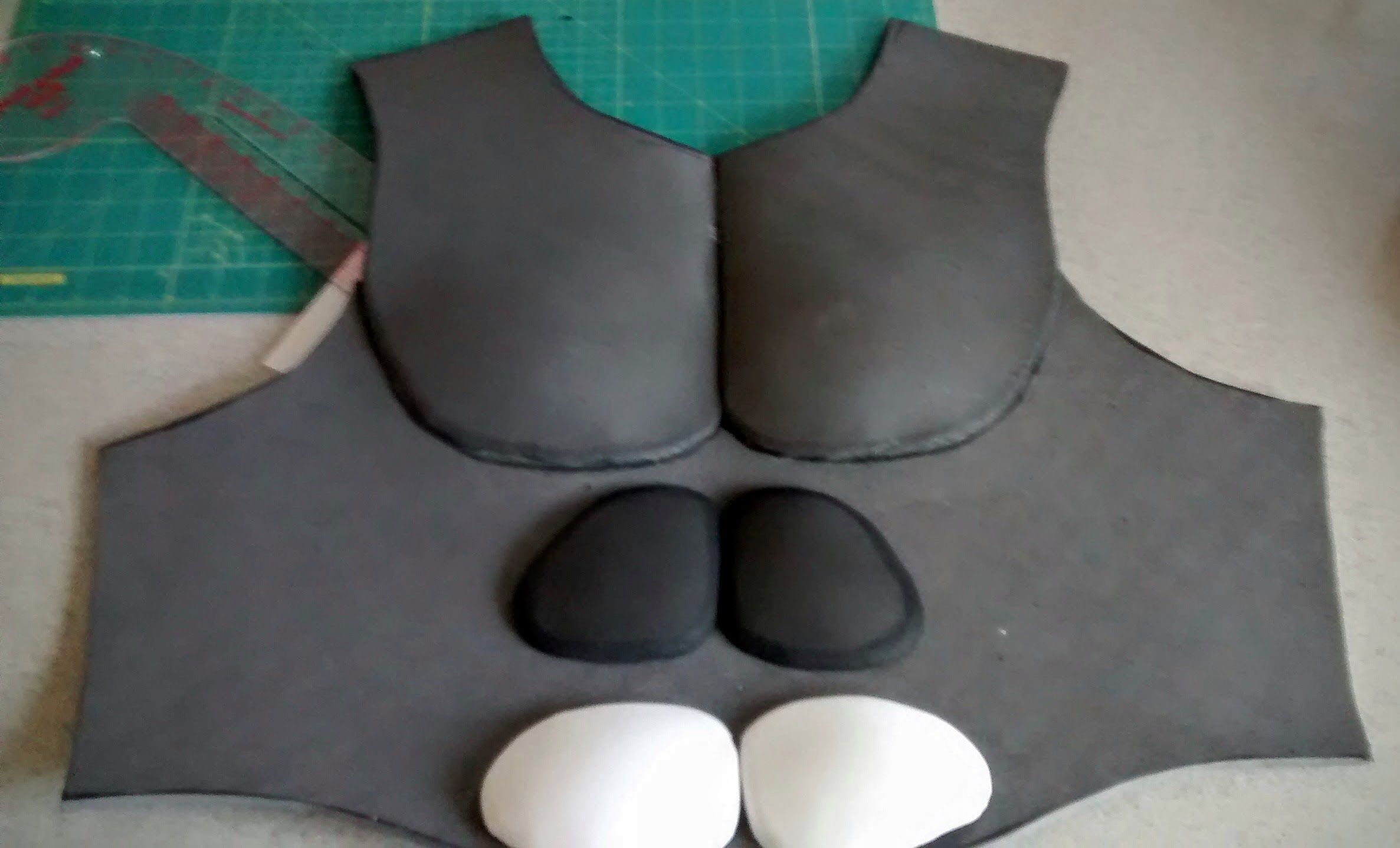 Foam Breastplate : 9 Steps (with Pictures) - Instructables