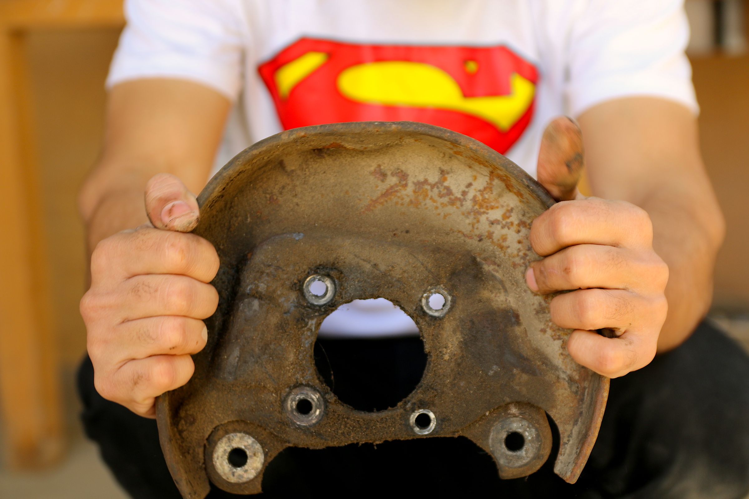 DIY Shock Absorber Stool : 9 Steps (with Pictures) - Instructables