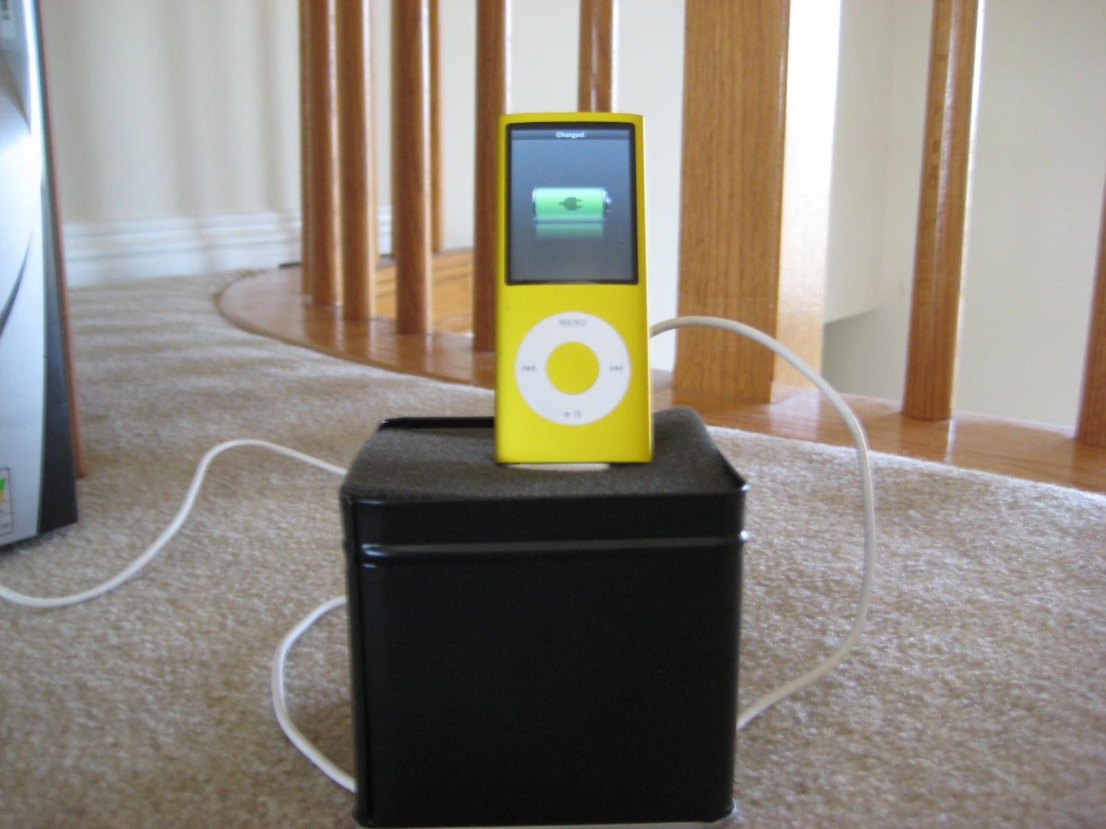 The Cheap IPod Dock : 5 Steps - Instructables