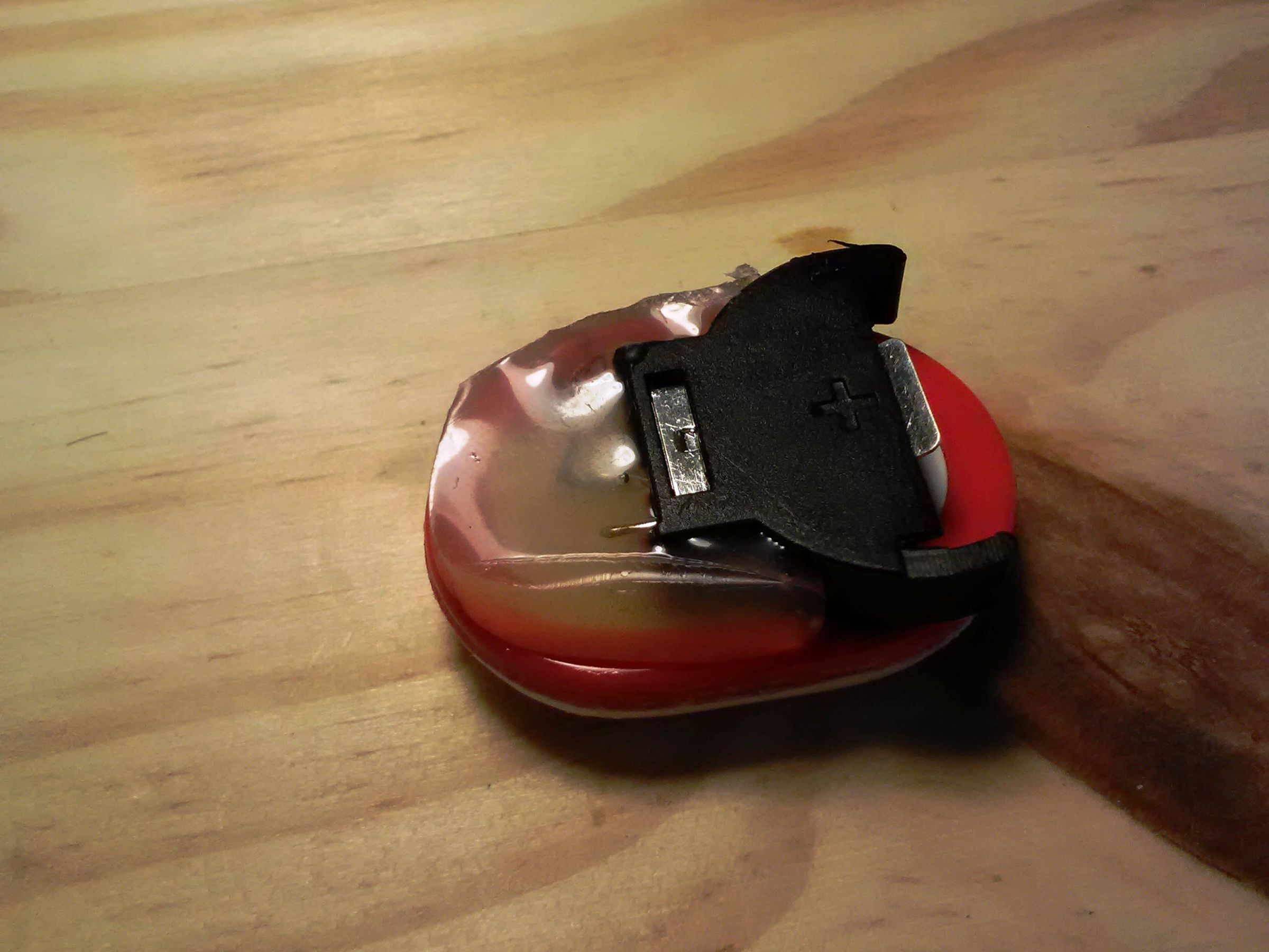 Replace Battery in Nike+ Sensor : 5 Steps - Instructables