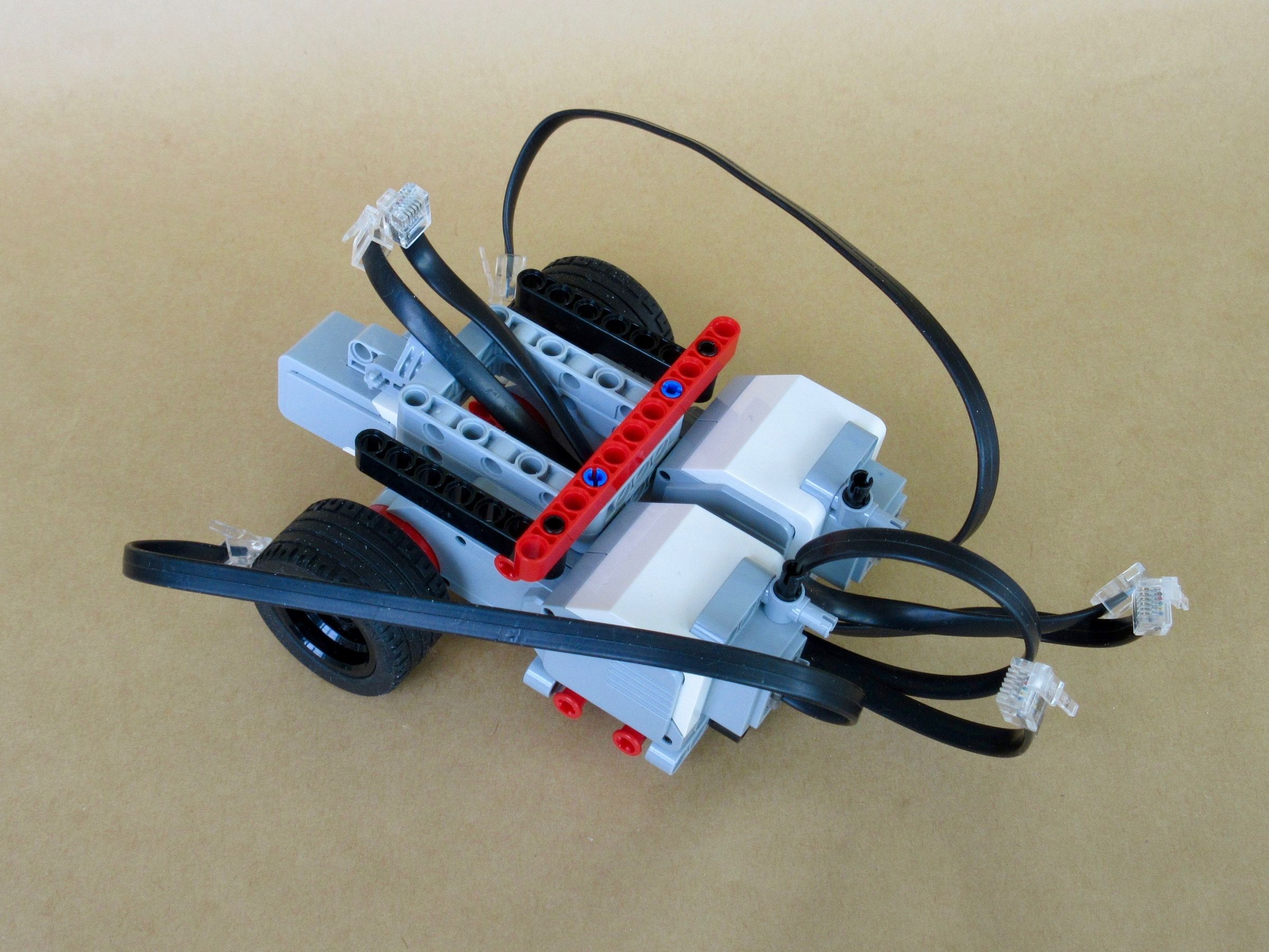 LEGO Robot Drives Thru a Maze : 9 Steps - Instructables