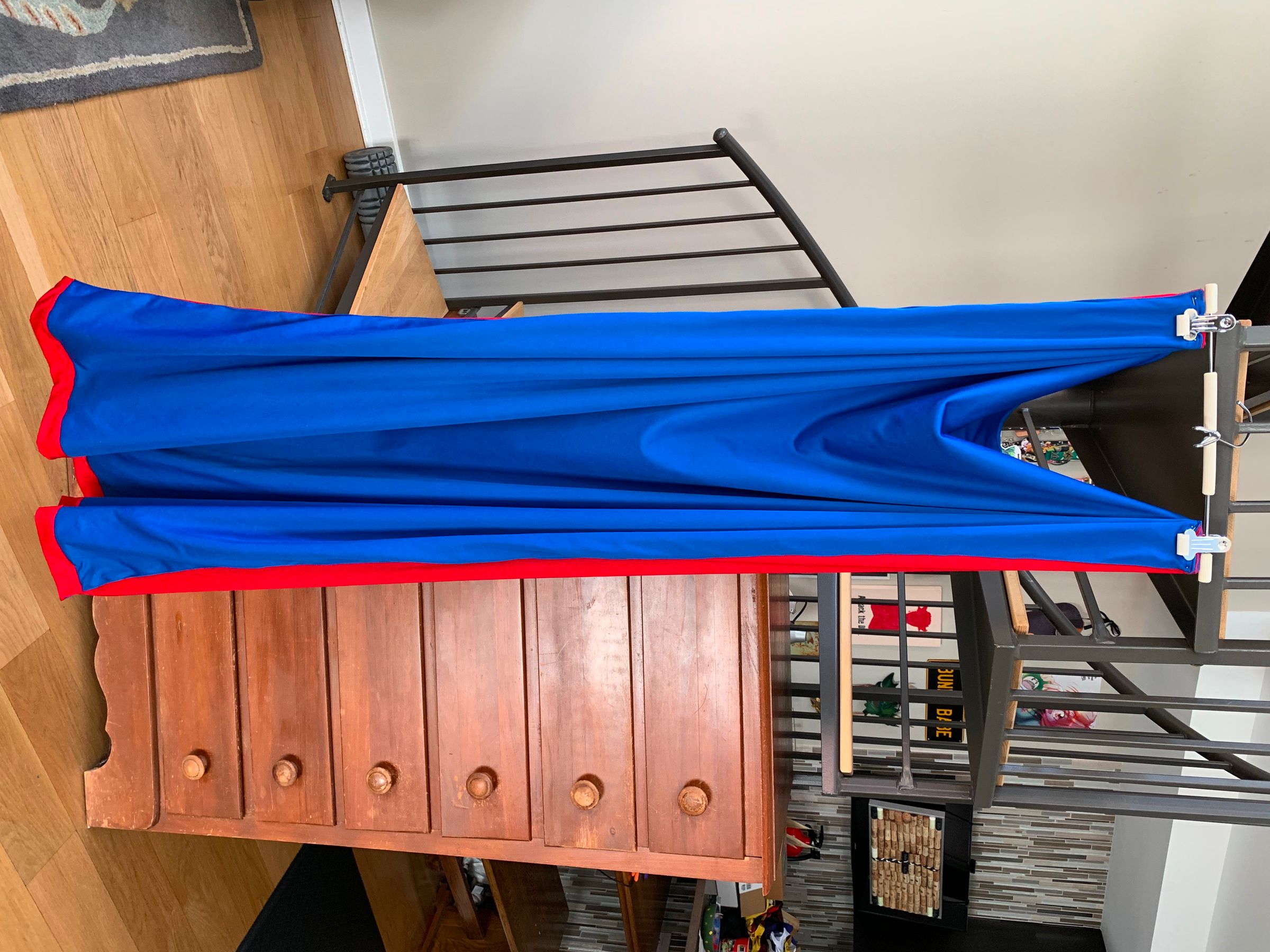 Simple Pin-on Cape : 5 Steps (with Pictures) - Instructables