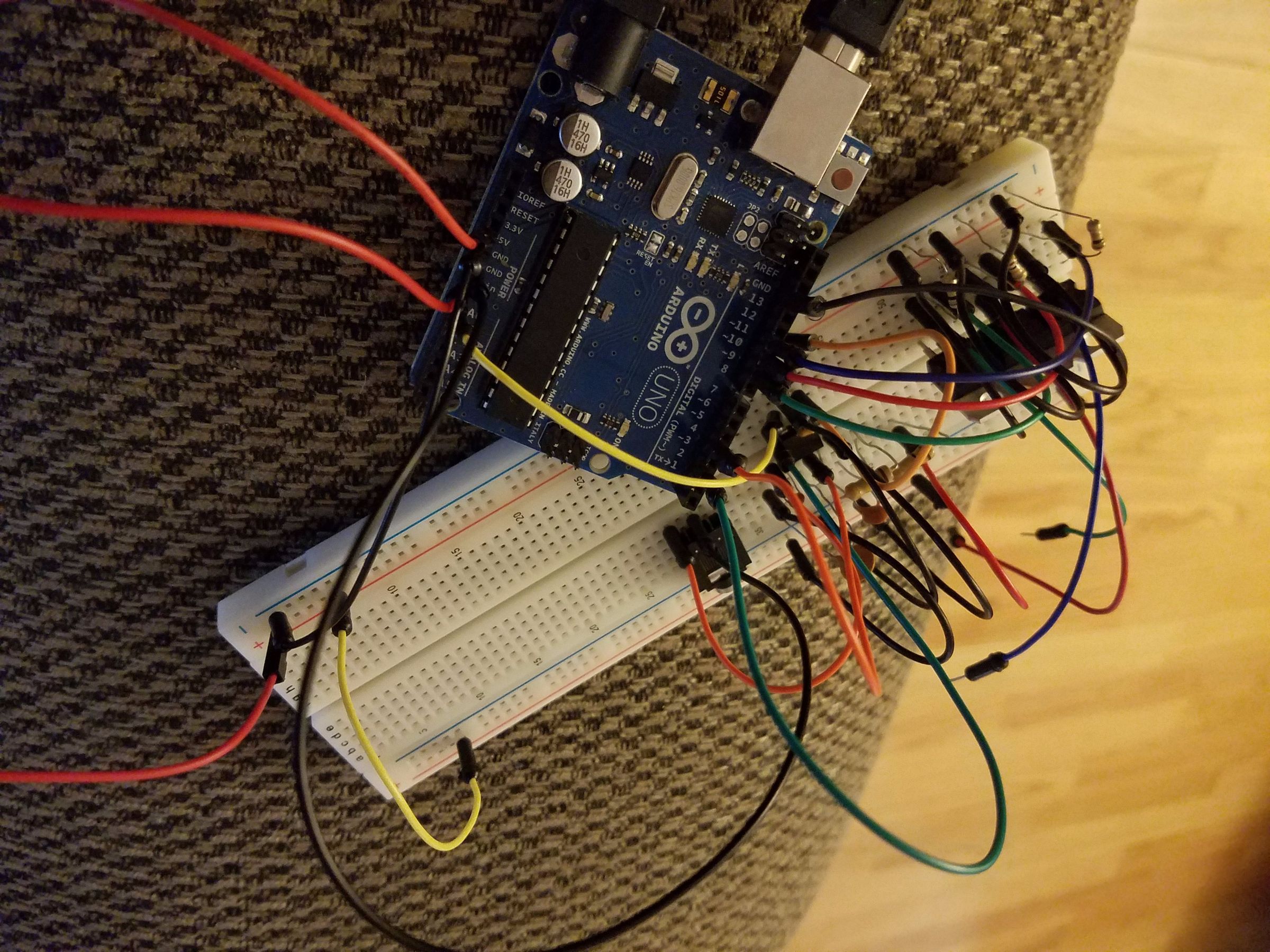 Music Sync Flashing LEDs (Arduino & MSGEQ7) : 6 Steps (with Pictures) - Instructables