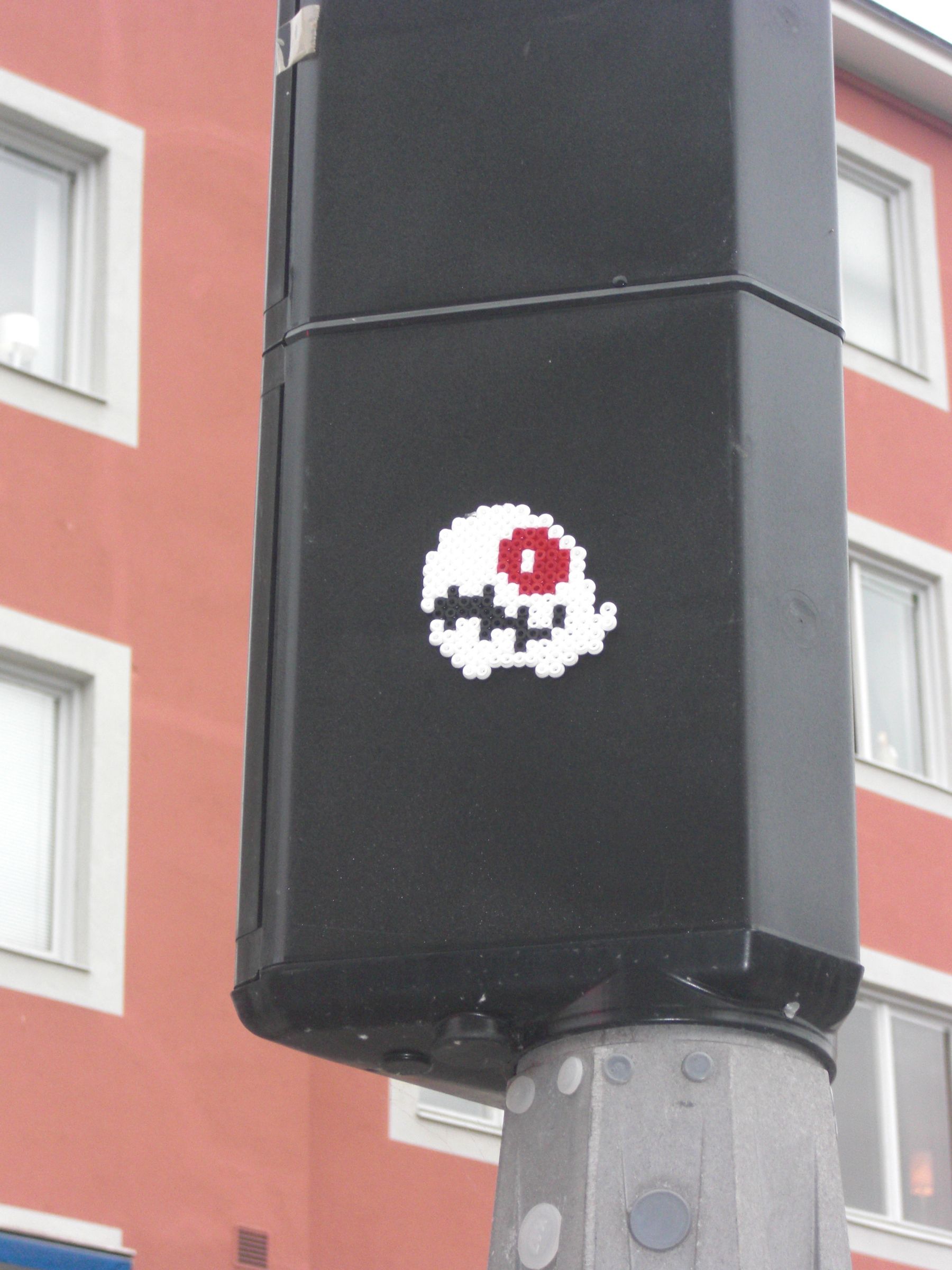 Urban Artwork Using Bead Plates : 6 Steps (with Pictures) - Instructables