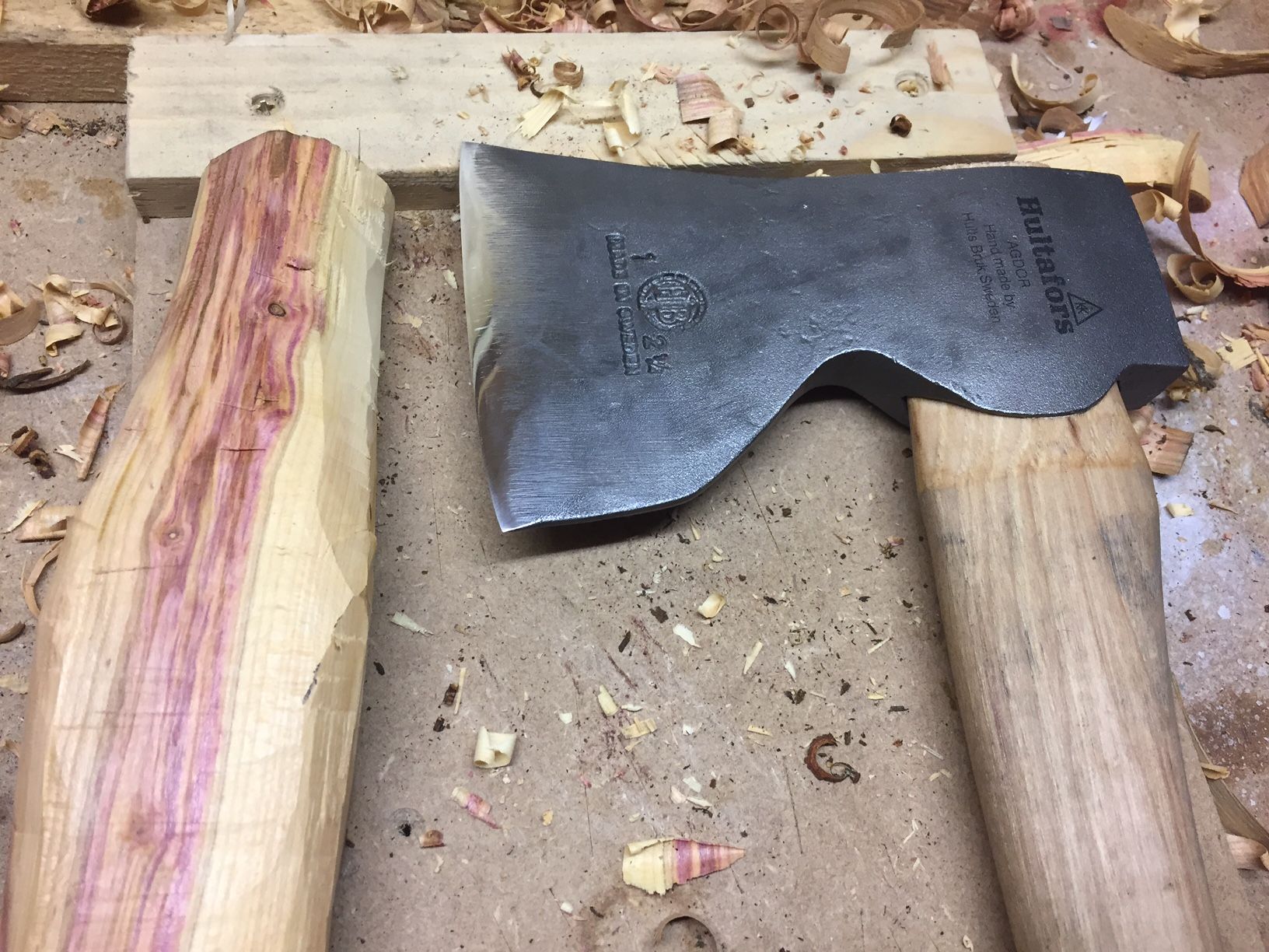 How to Sharpen an Axe : 4 Steps (with Pictures) - Instructables