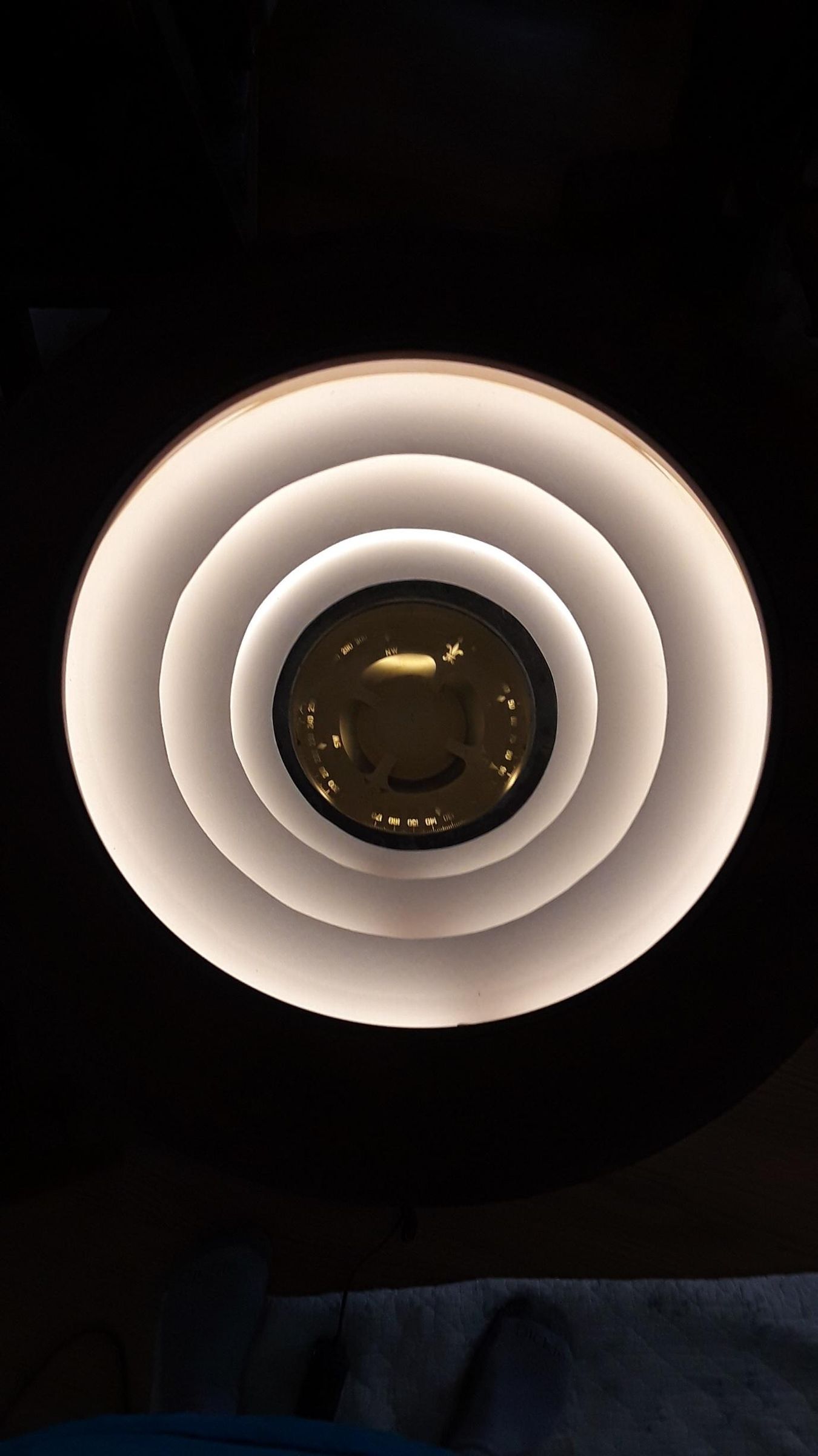 Compass Display Table With Indirect Lighting : 6 Steps (with Pictures ...