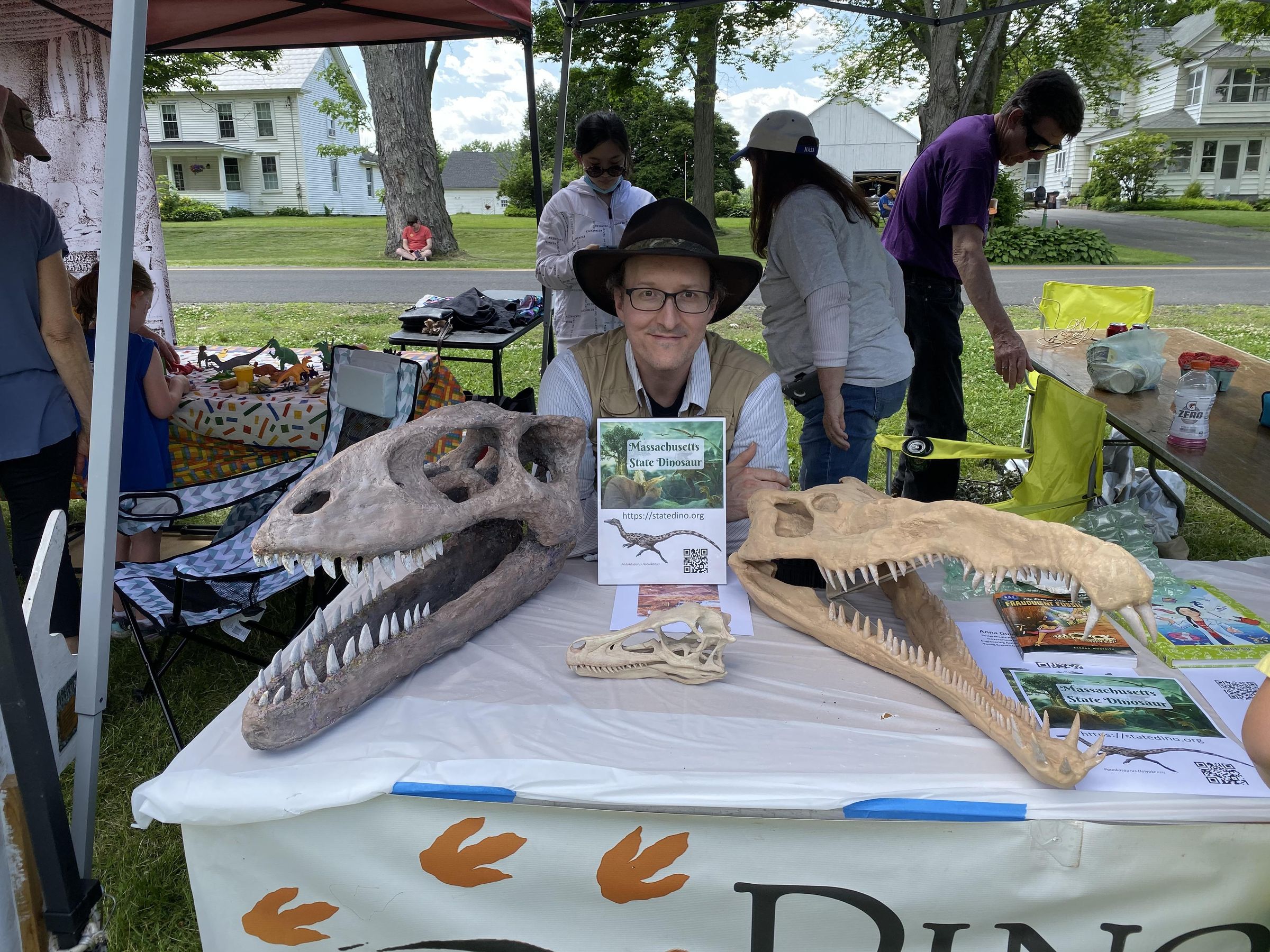Make a Giant Dinosaur "Skullpture"! : 8 Steps (with Pictures ...