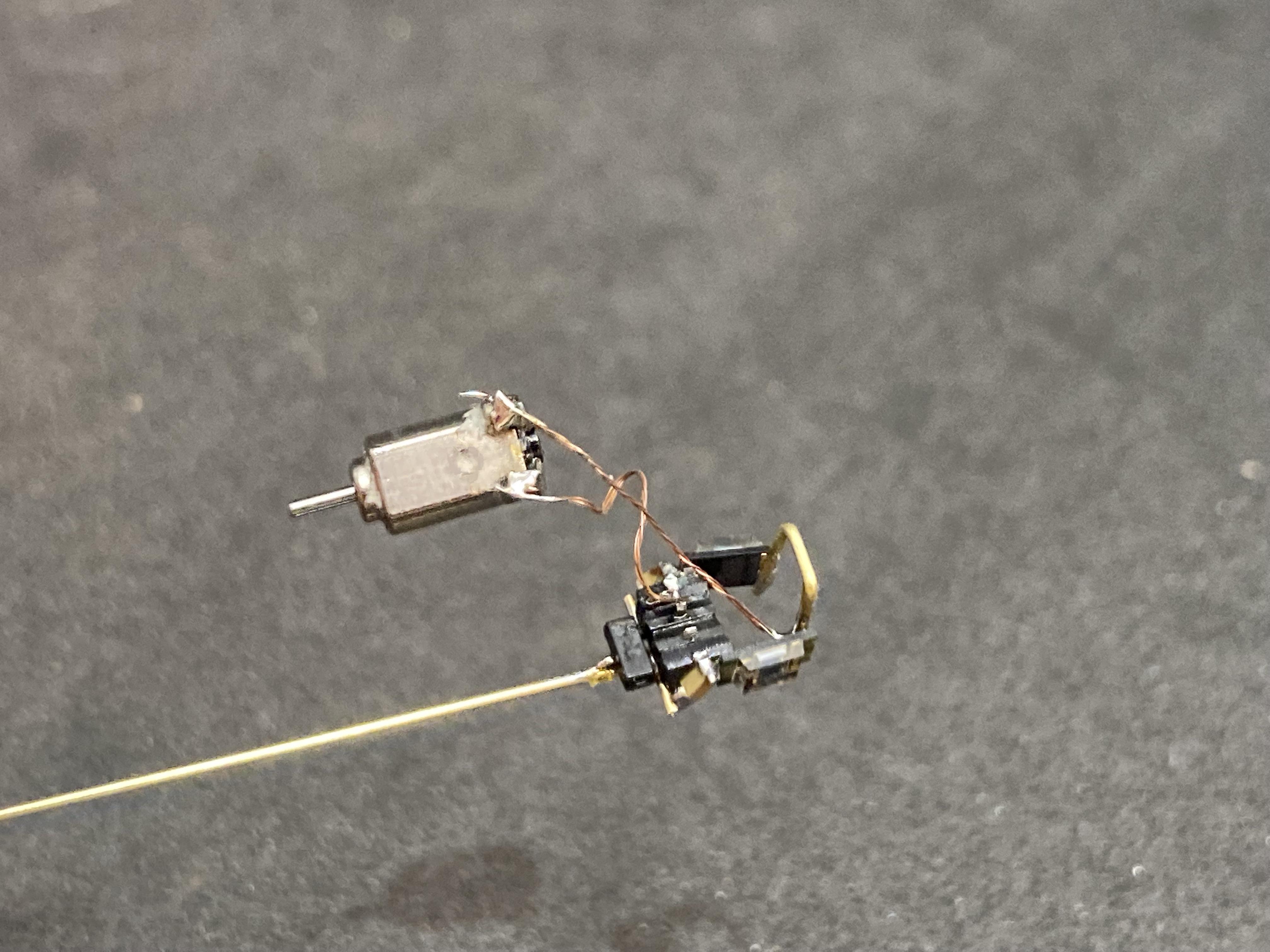 Tiny, Solar Powered, Light Seeking BEAM Bot (Mini Photopopper) : 18 ...