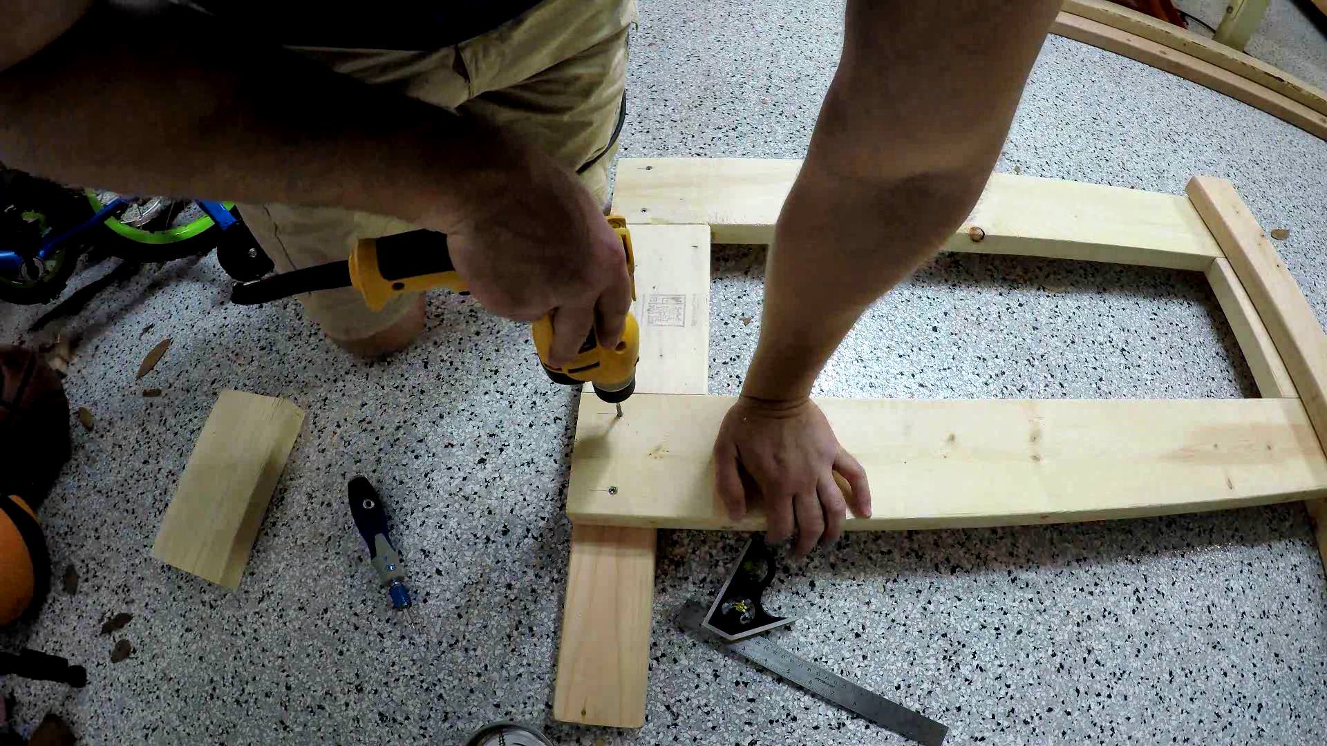 Massive Standing Desk With 2x4s and MDF Surface : 14 Steps (with ...