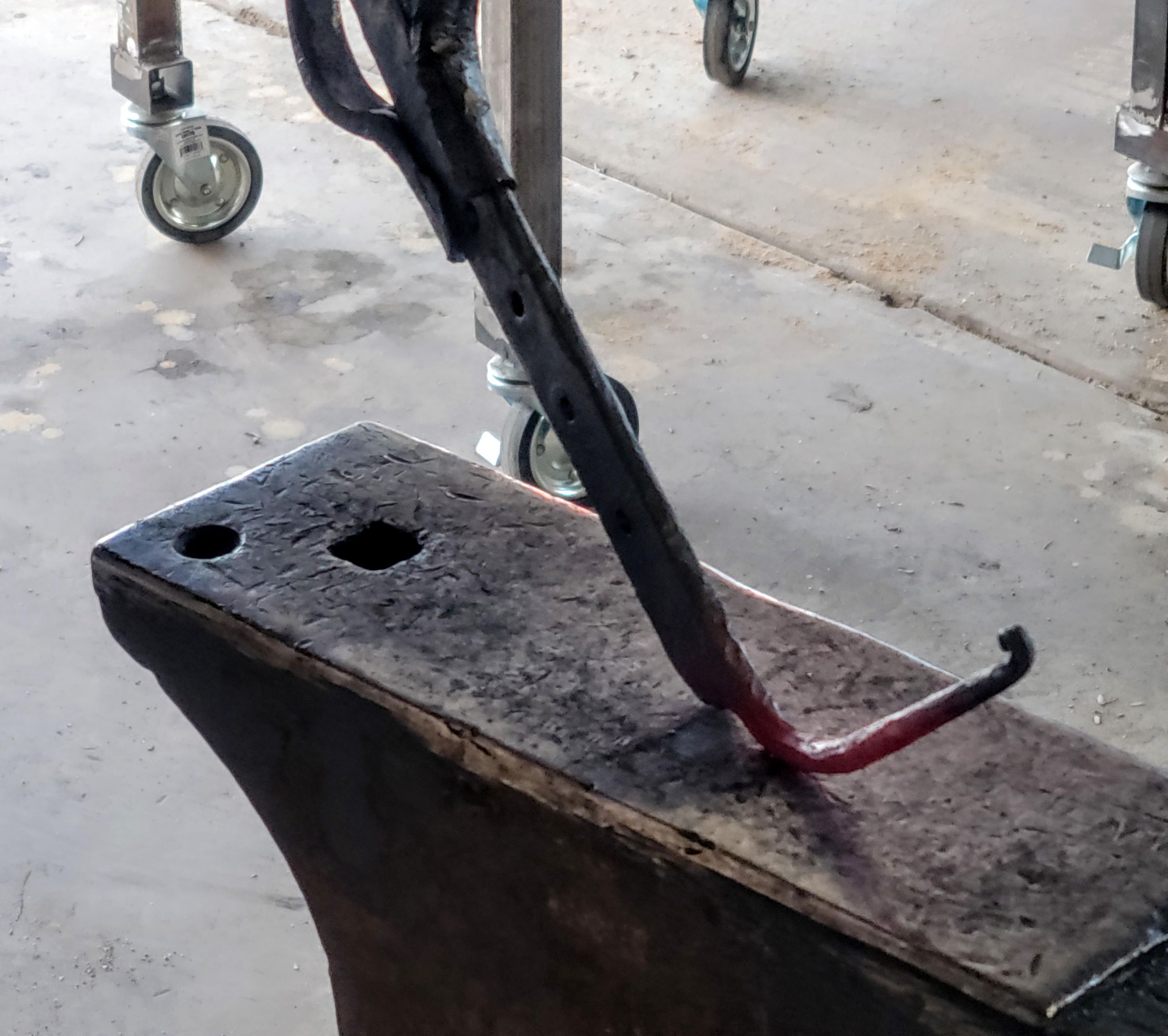 Trammel Hook for Campfire Cooking : 7 Steps (with Pictures) - Instructables