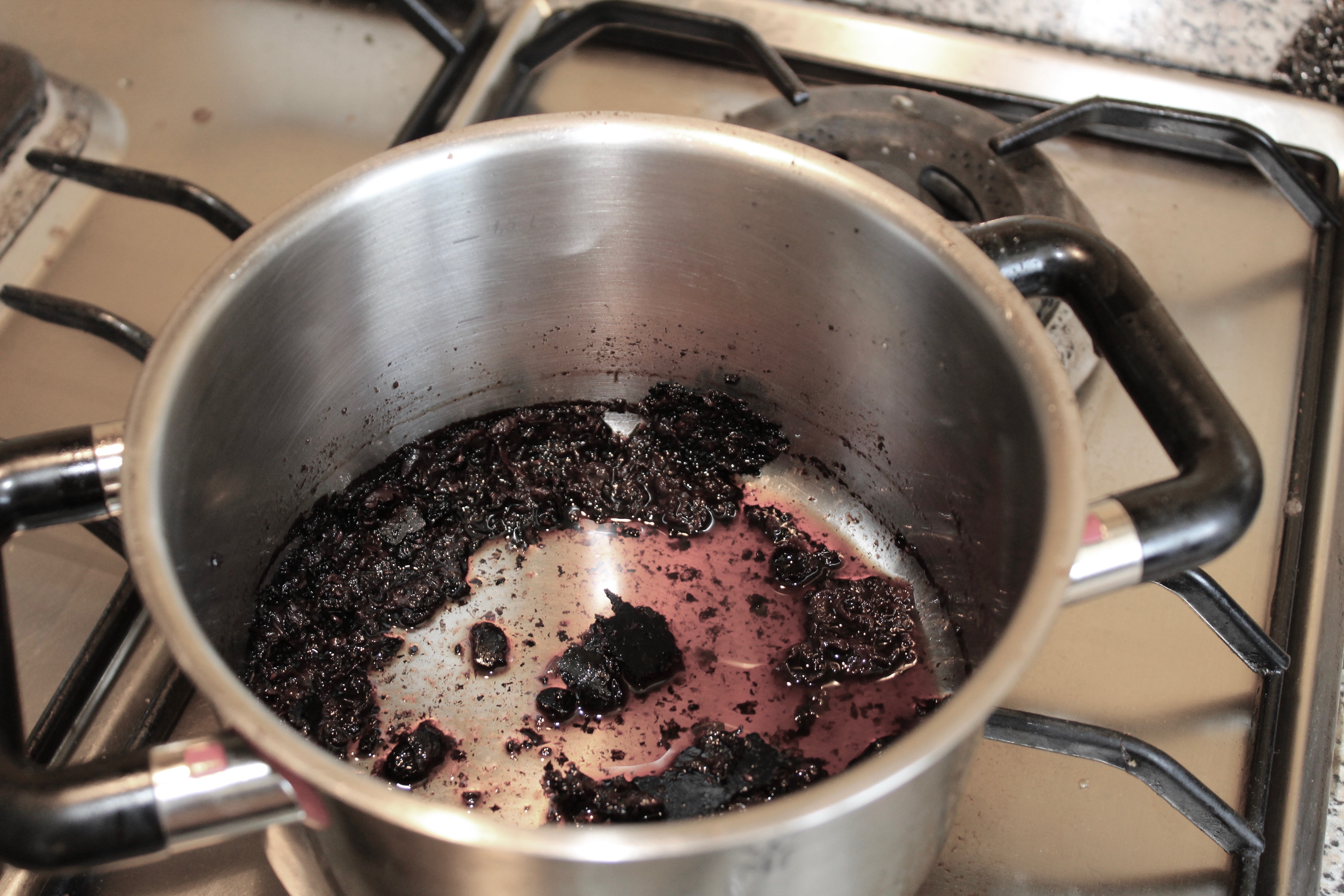 Save a Burned Pot : 5 Steps (with Pictures) - Instructables