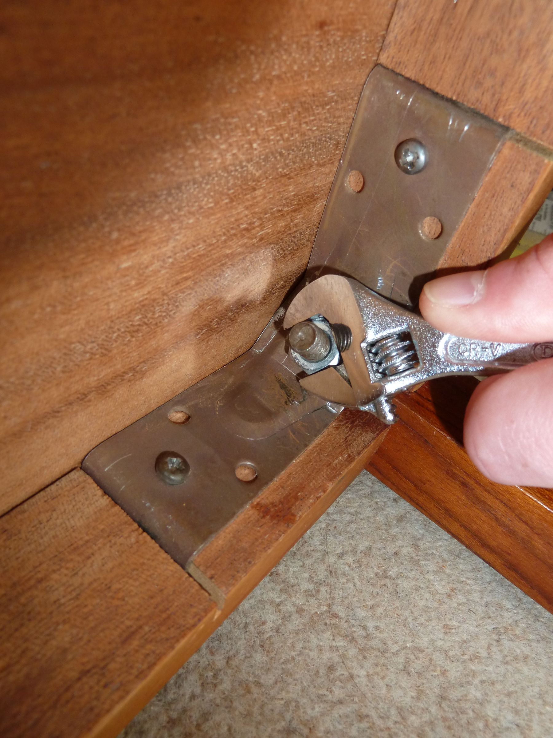 How to Restore Wooden Tables/Furniture : 10 Steps (with Pictures ...