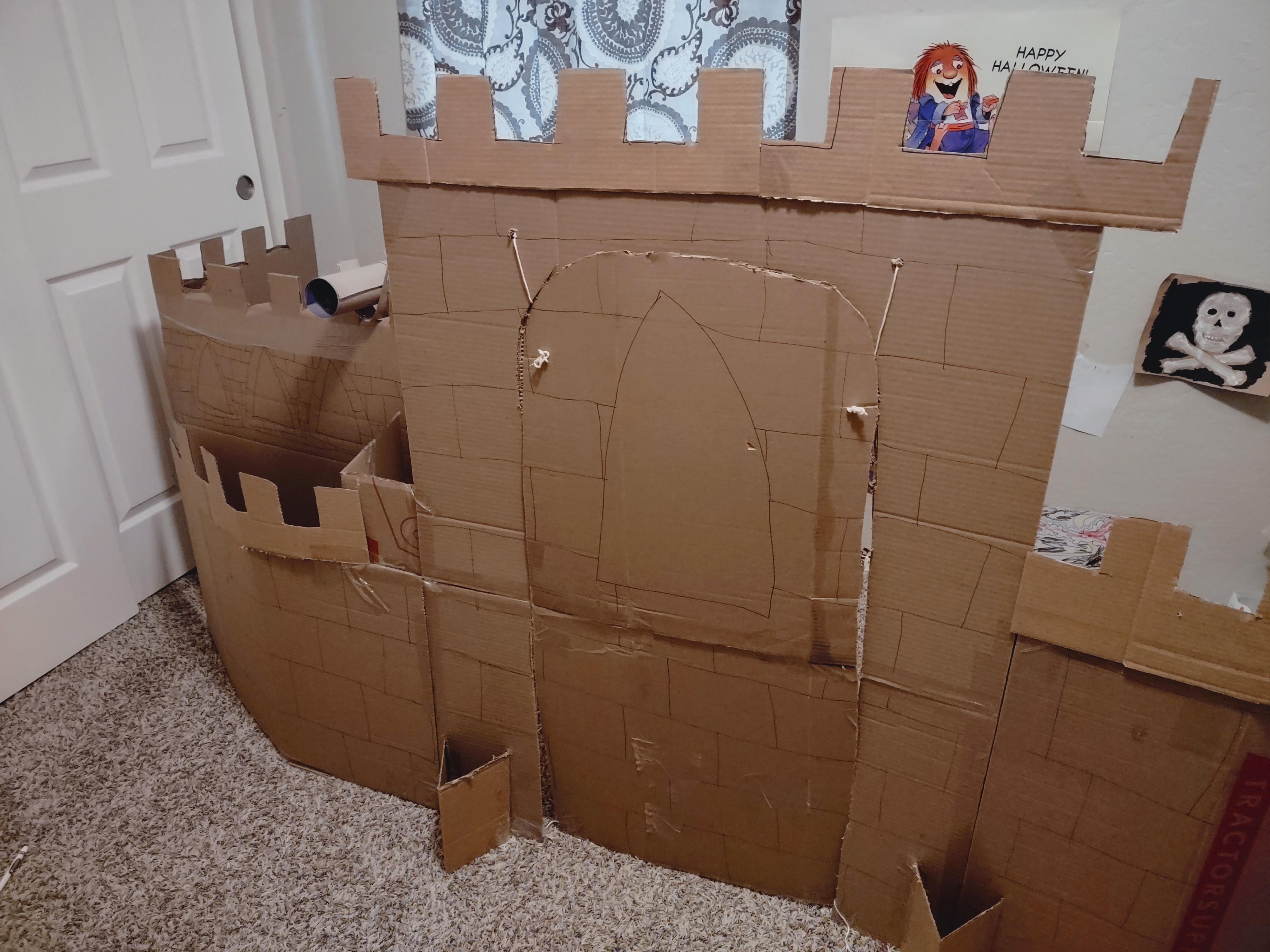 Mini Castle Play-set With Drawbridge : 11 Steps - Instructables