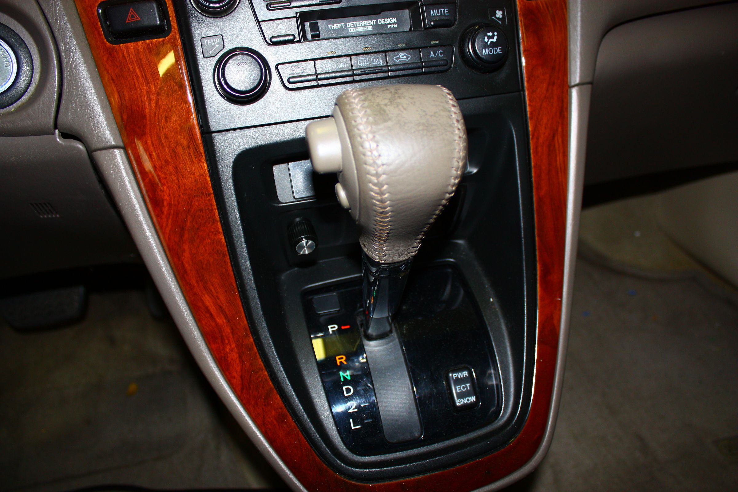 Lexus RX300 Aux In : 11 Steps - Instructables