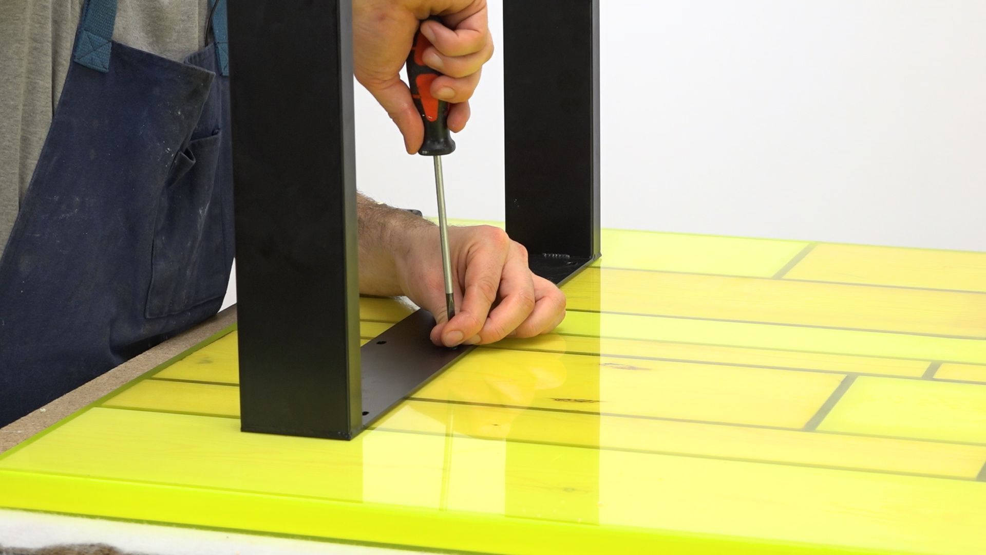 DIY RESIN PLANK TABLE - How to Make Your Own Using GlassCast® 3 Clear ...