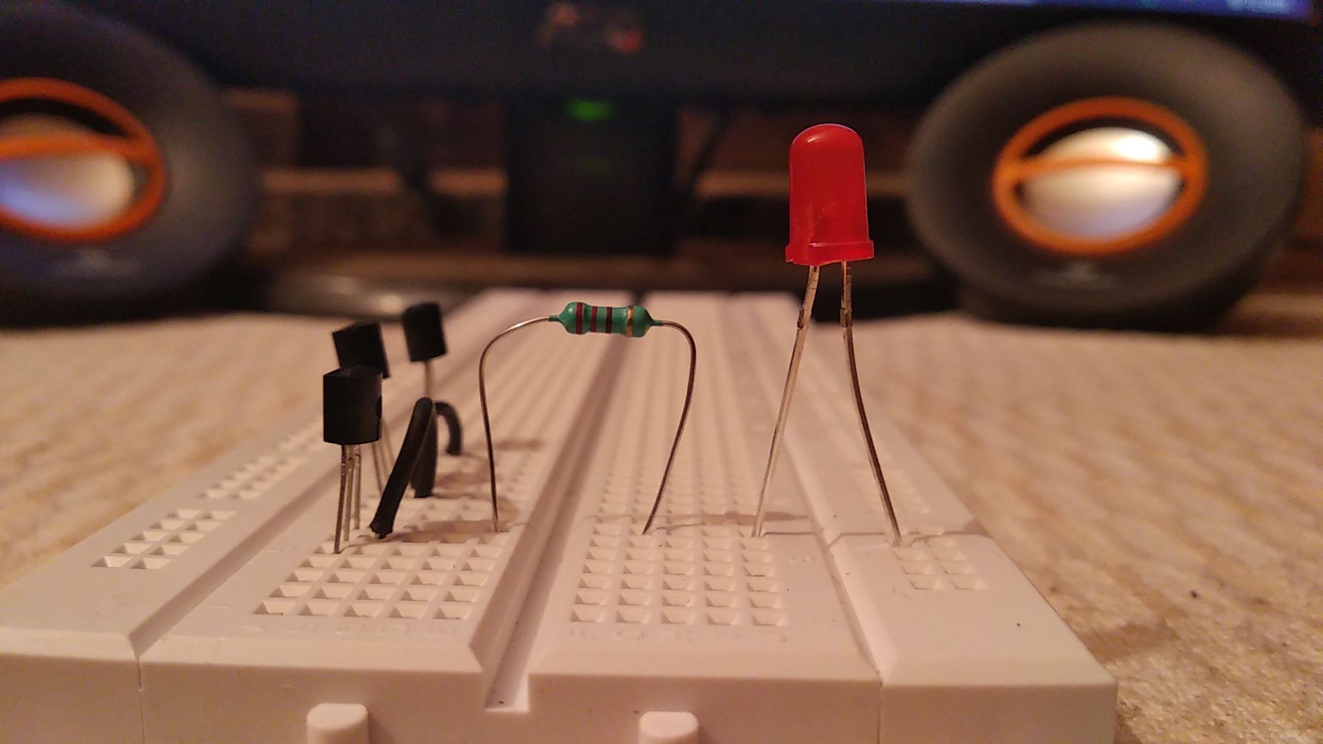 Simple Yet Powerful Static Electricity Detector Which Can Also Detect ...