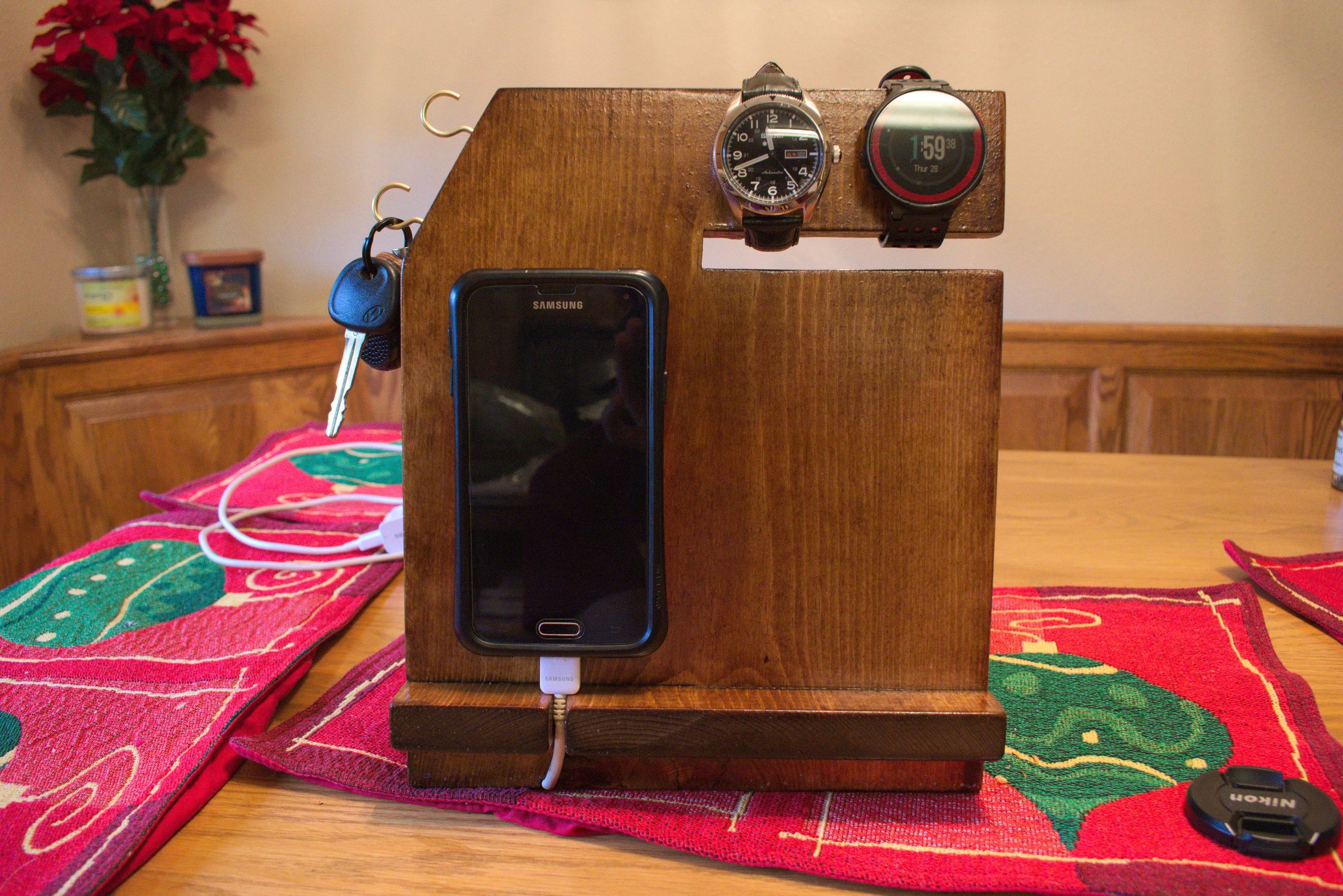 Minimalist Docking Station : 10 Steps (with Pictures) - Instructables