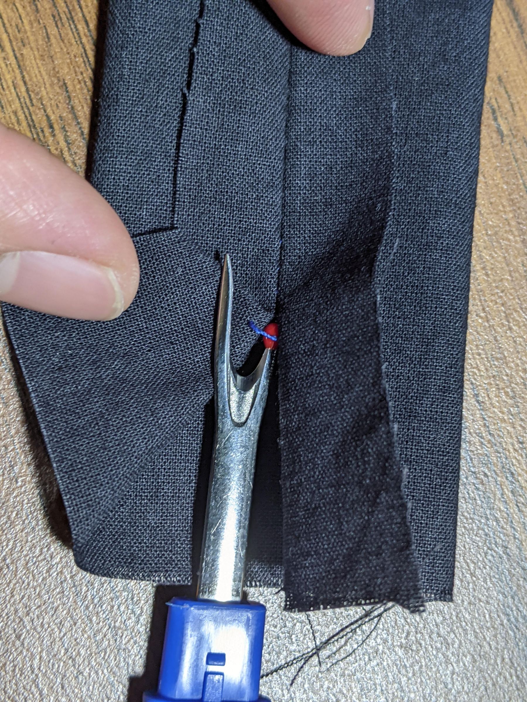How to Tailor a T-Shirt for Beginners : 13 Steps (with Pictures ...
