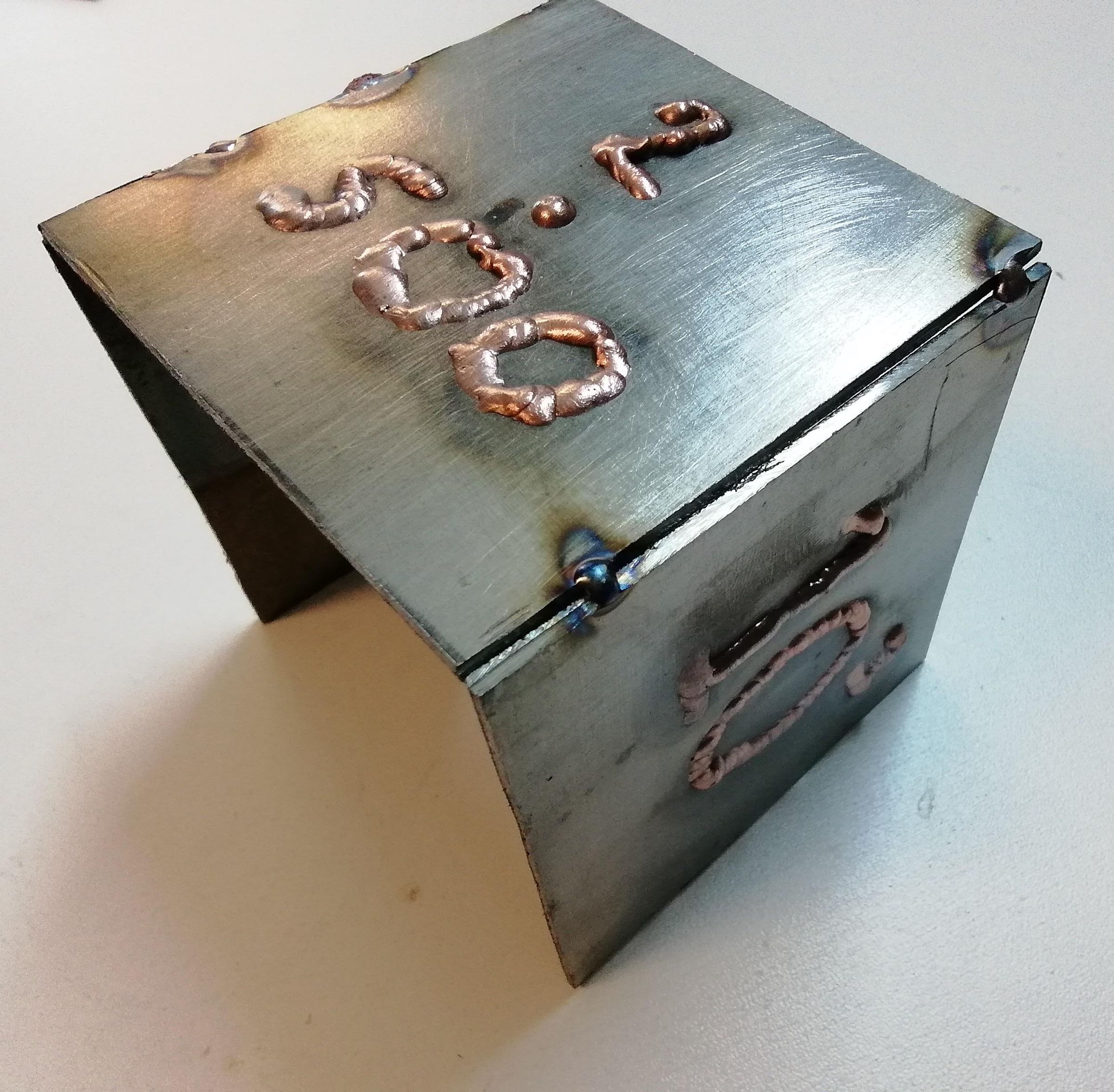 Colorful Copper on Useless Dice : 8 Steps (with Pictures) - Instructables