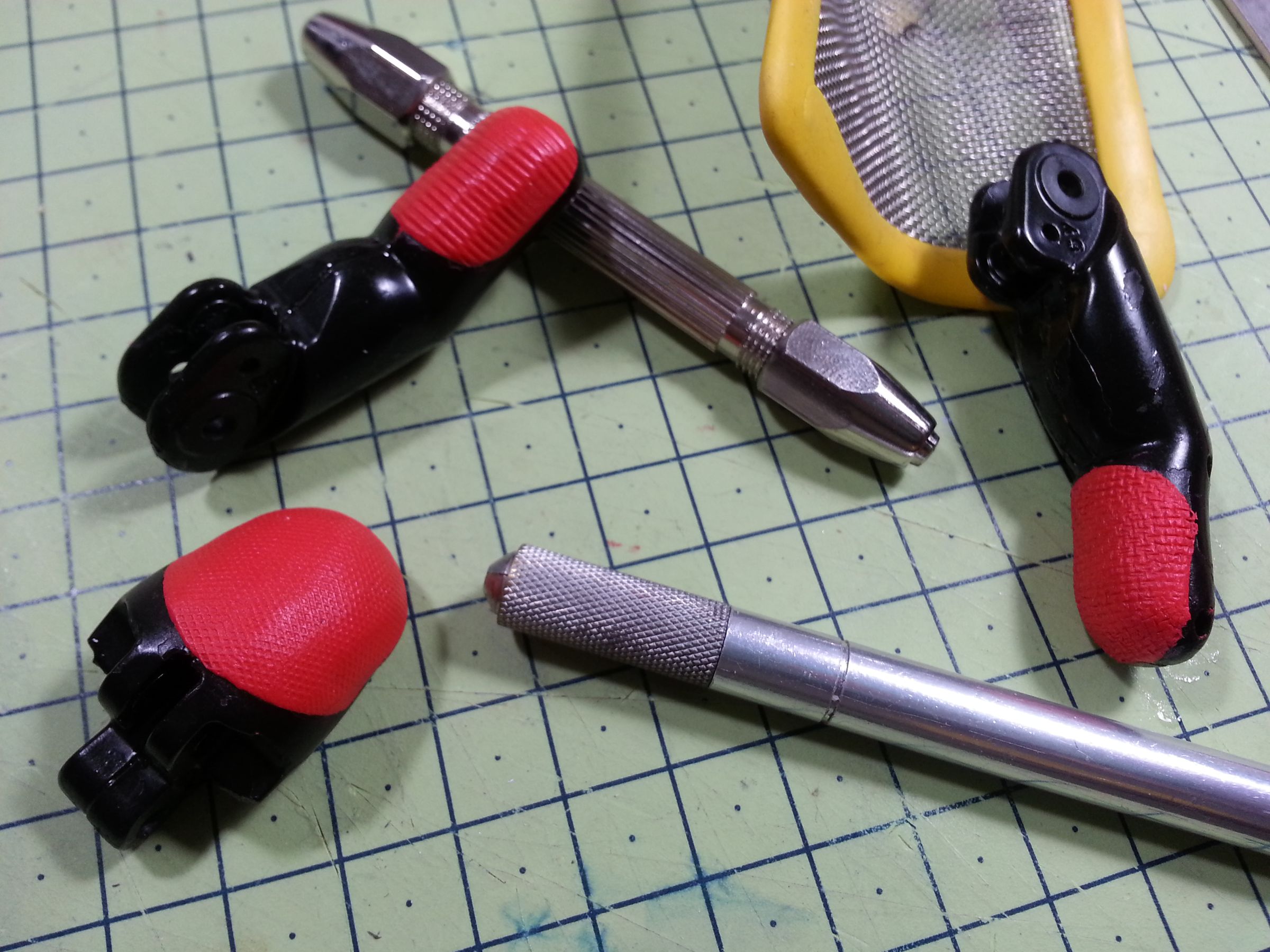 Hacking Prosthetics: Bionic Hand Modifications : 6 Steps (with Pictures ...