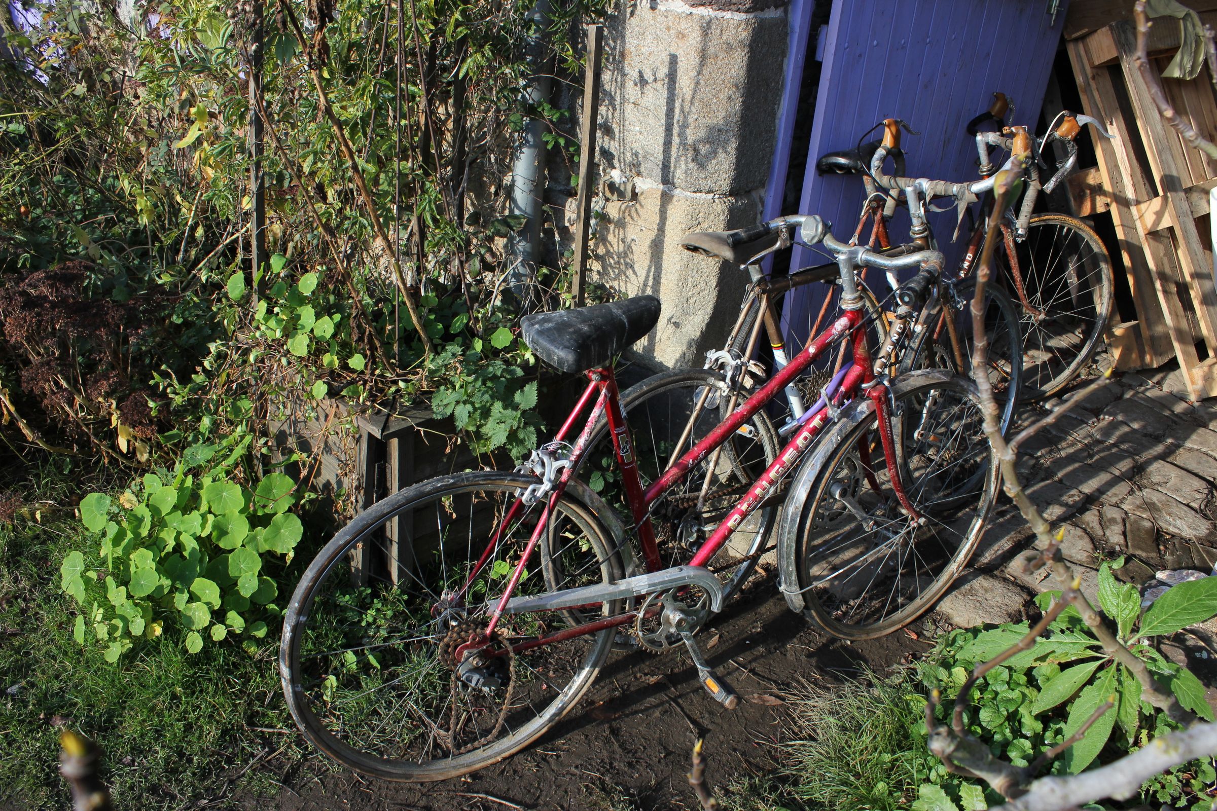 Upcycling Dead And/or Scrap Bicycles - Part 1 - Home-made Tools - Hand ...