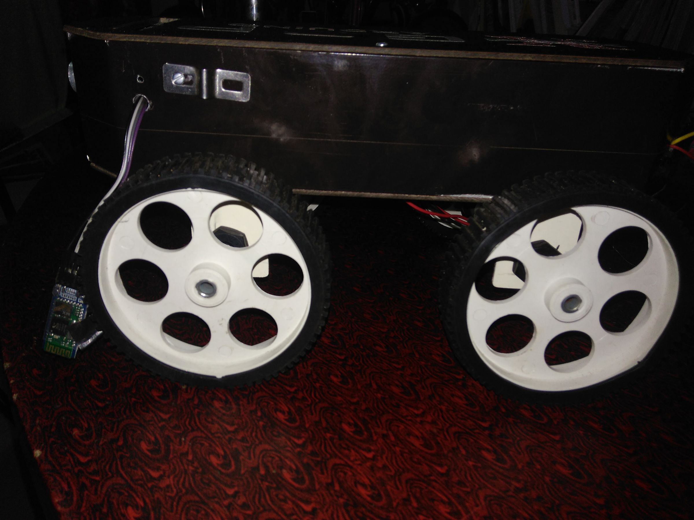 Arduino Robot With Wireless Camera and Fire Detection for Home Security ...