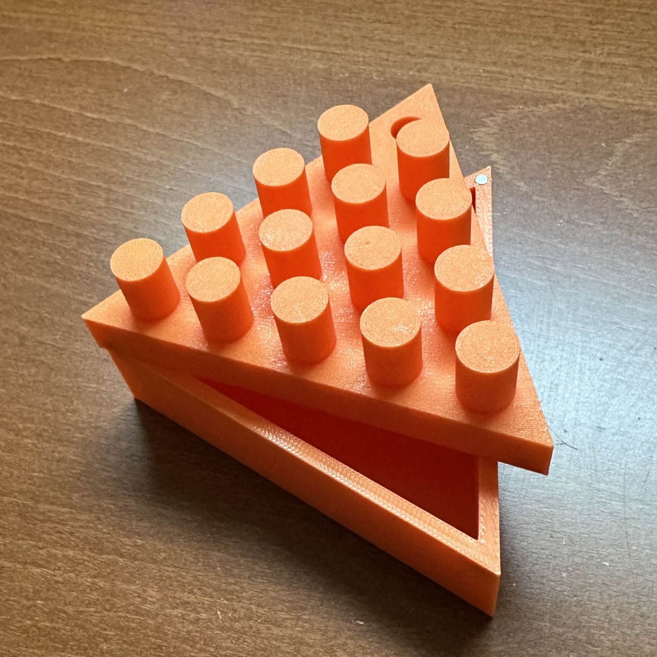 3D Printed Peg Jump Game With Magnetic Box : 3 Steps (with Pictures ...