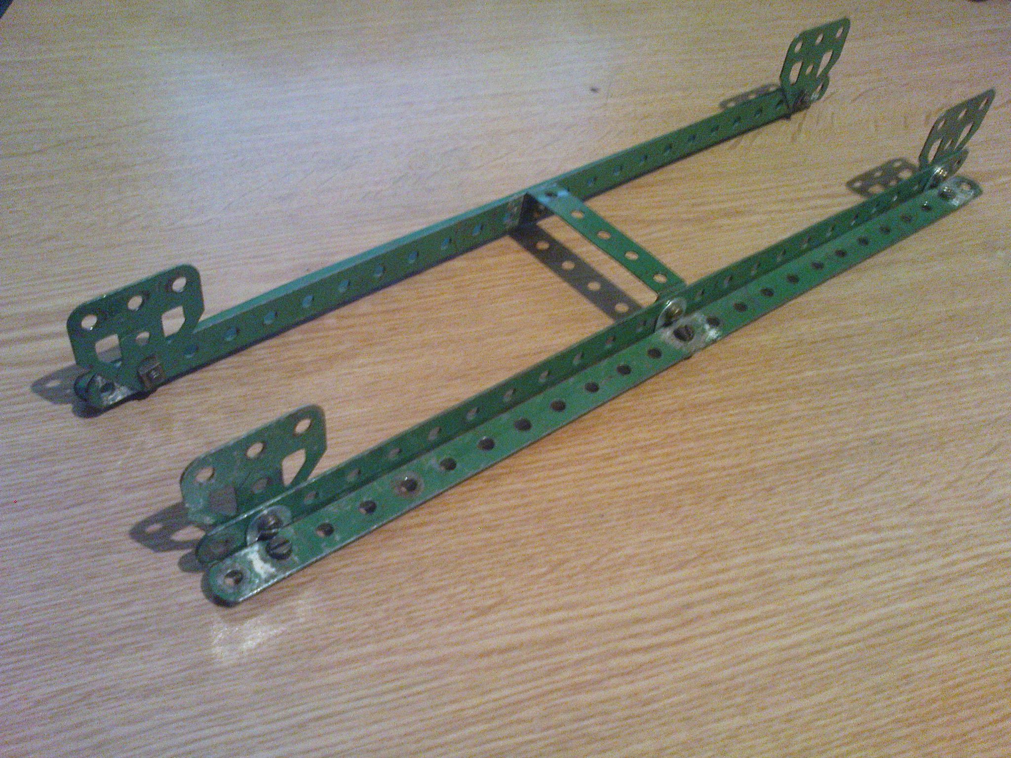 Meccano Walking Machine : 9 Steps - Instructables