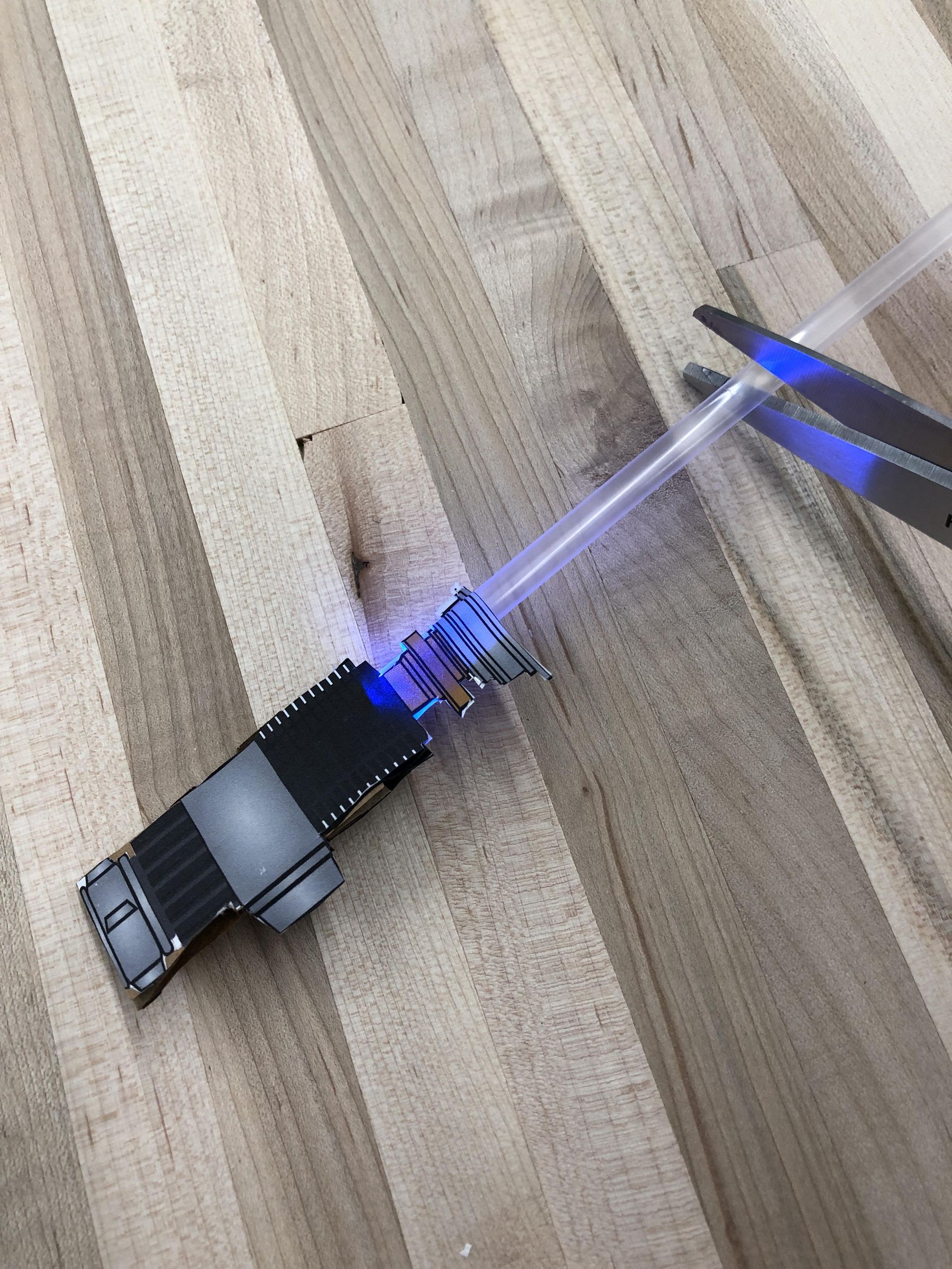 Mini Lightsaber Challenge : 7 Steps (with Pictures) - Instructables