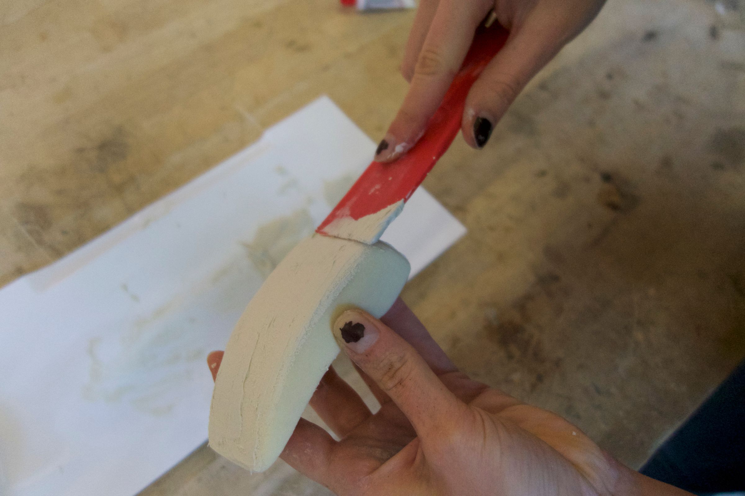 Foam Finishing With Putty Filler - Werkplaatsidc : 7 Steps (with ...