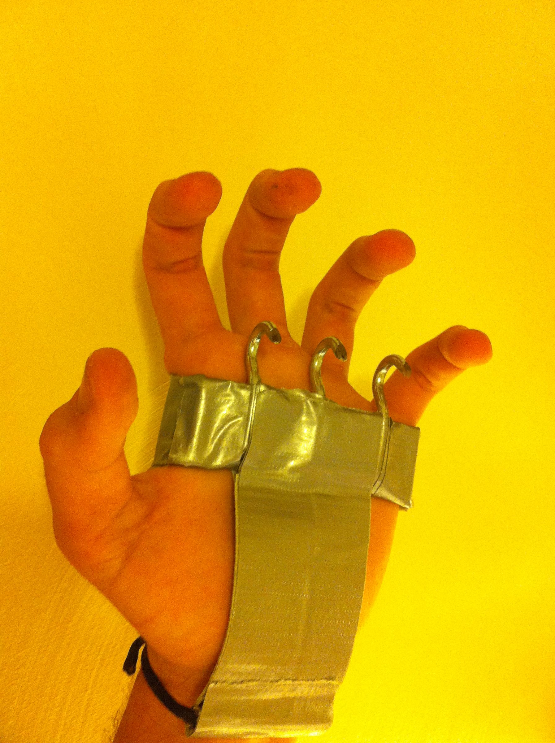 Ninja Climbing Claws : 6 Steps - Instructables