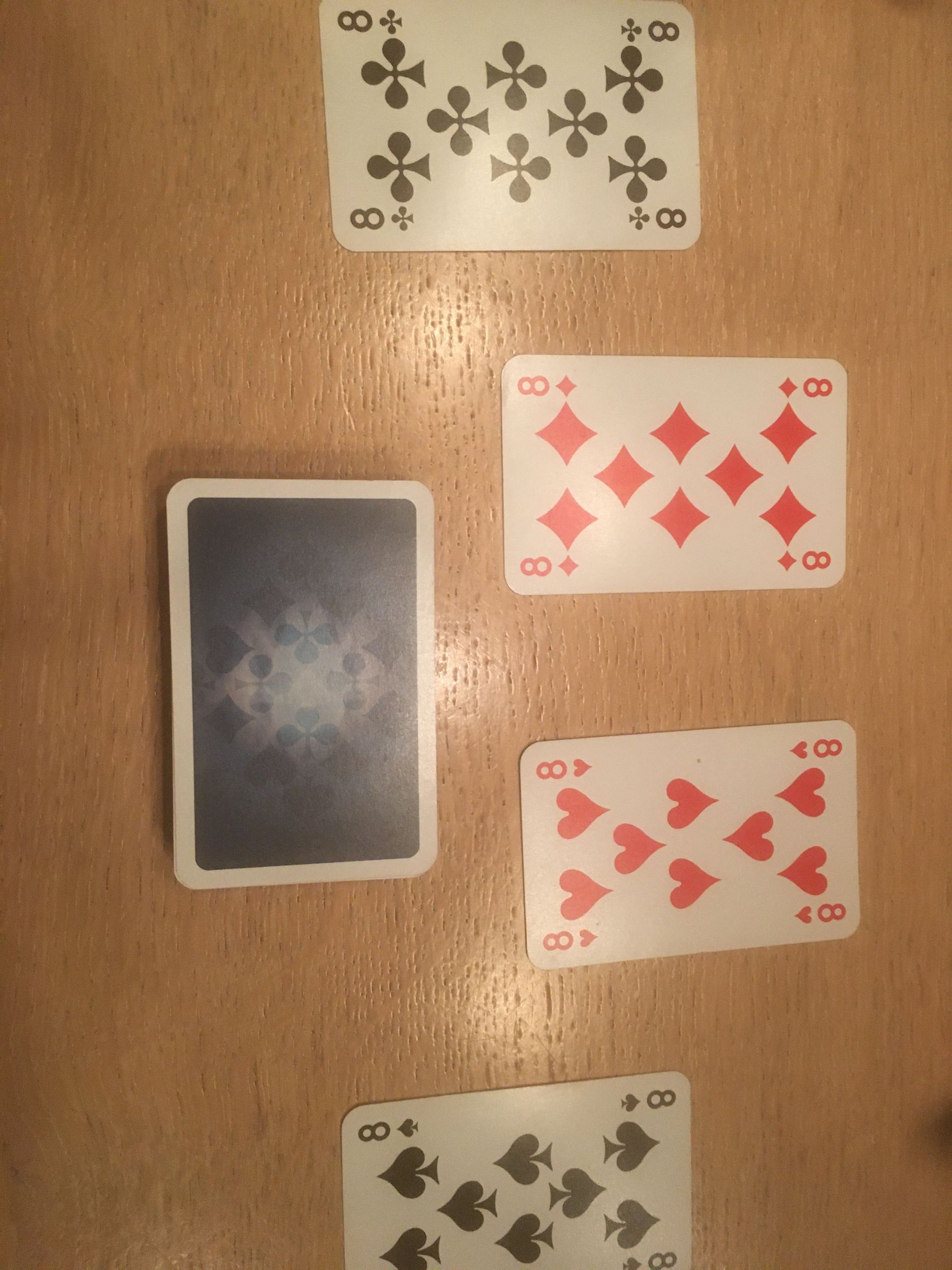 Magic 8 Card Trick : 8 Steps - Instructables