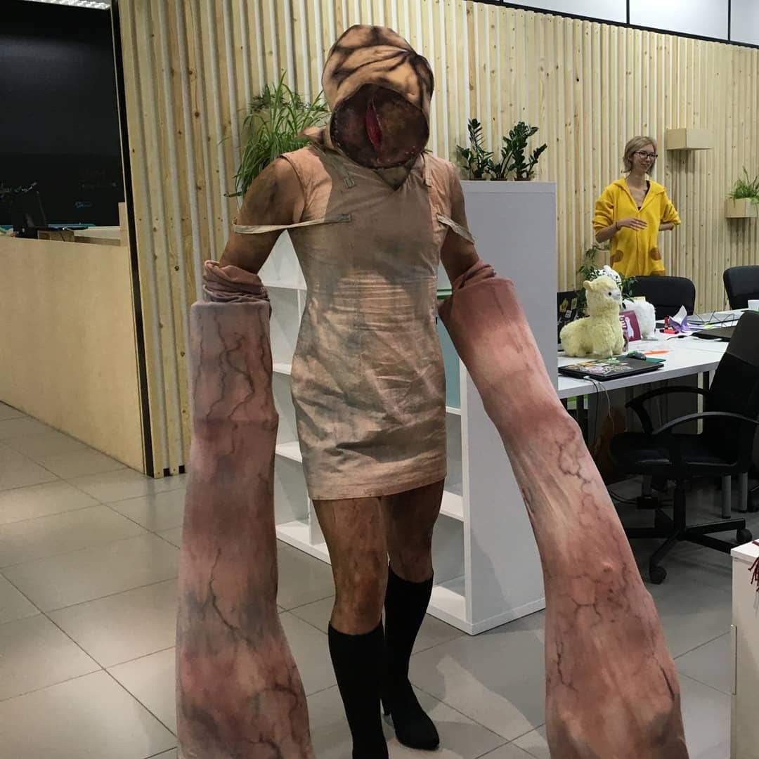 Silent Hill 3 Closer Costume : 7 Steps - Instructables