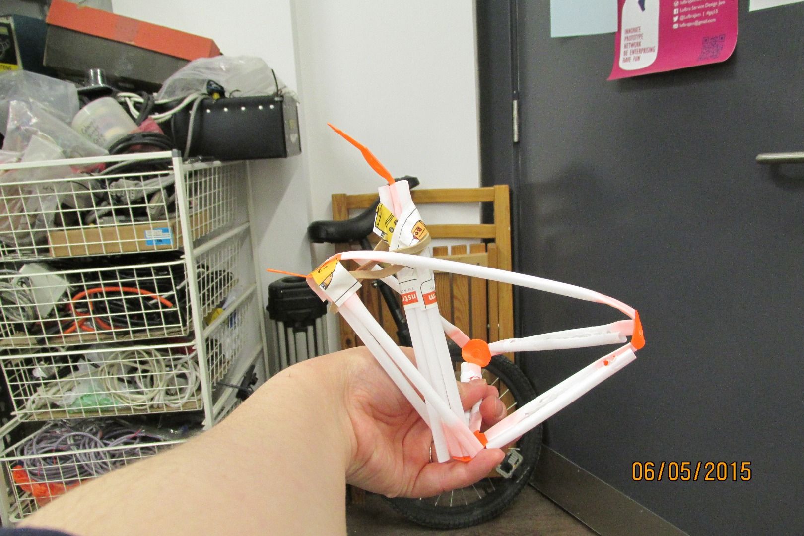 Emrmmm...Jess?'s Strawbees Catapult : 5 Steps - Instructables