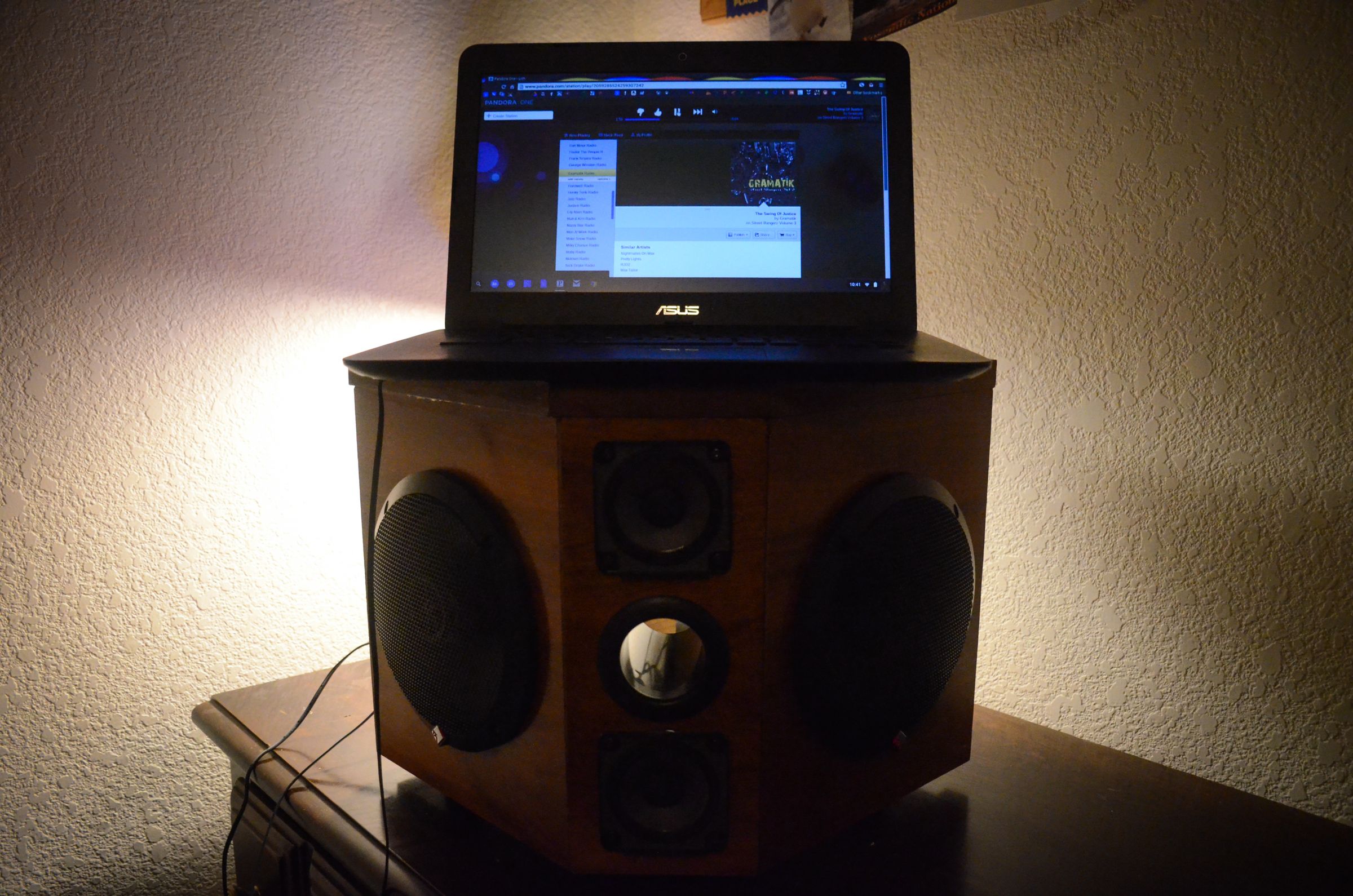 Wireless Boombox Speaker All-in-one : 3 Steps (with Pictures ...