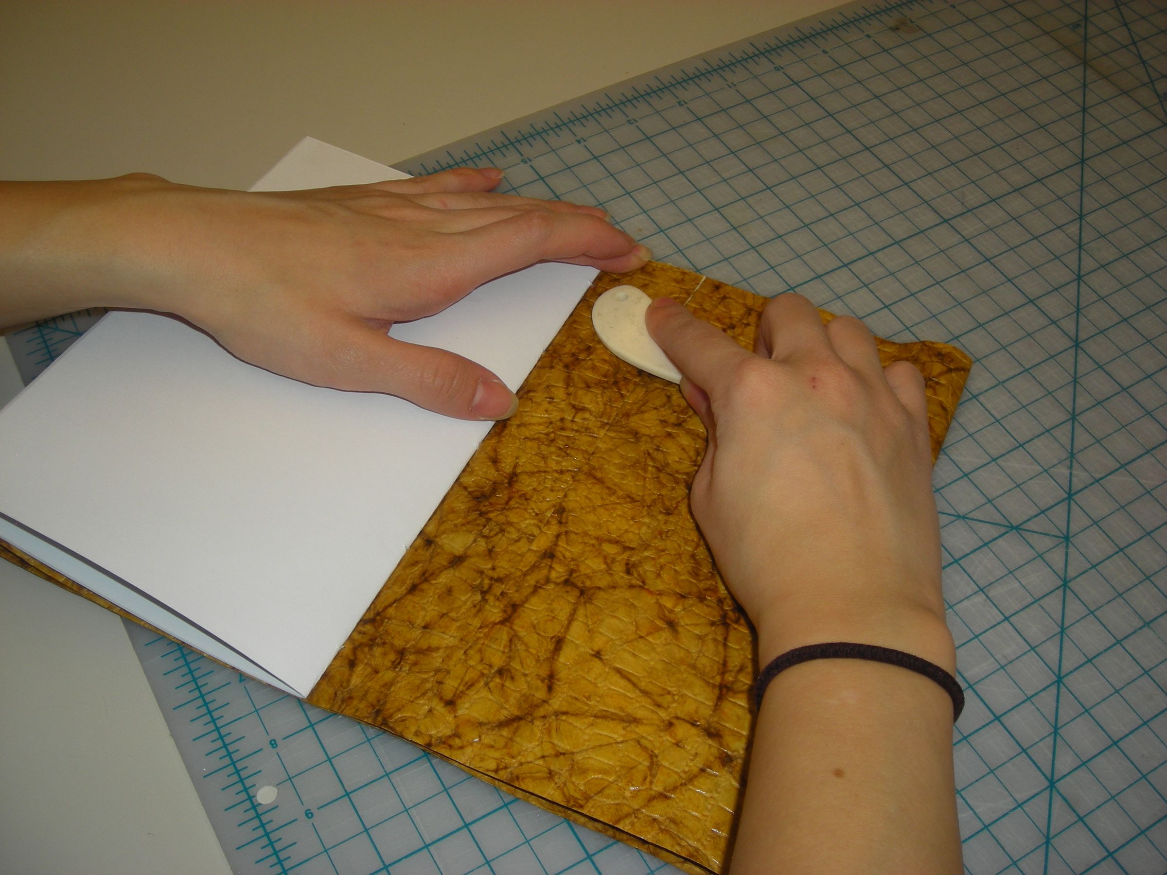 How to Sew a Softcover Pamphlet : 7 Steps (with Pictures) - Instructables