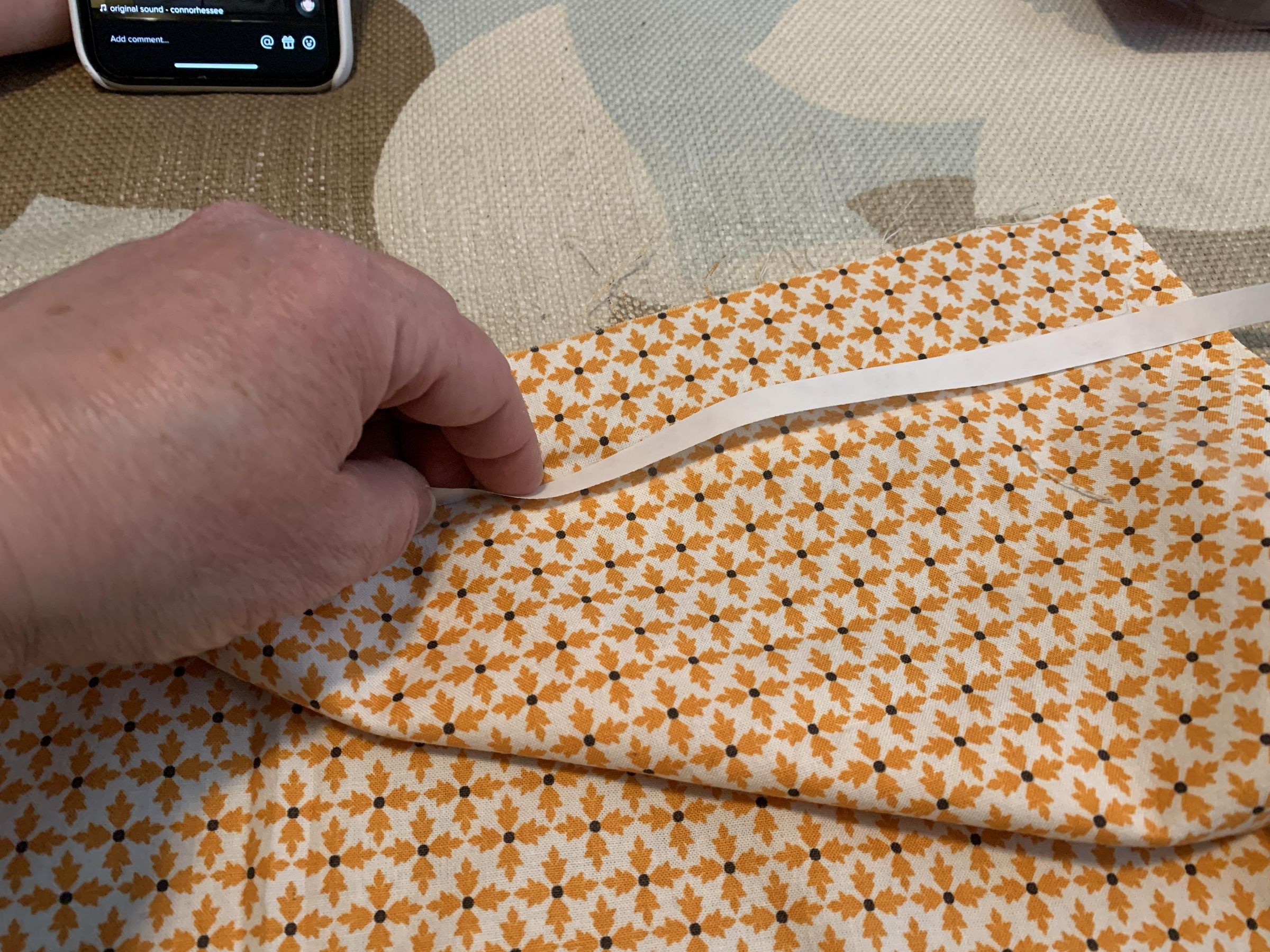 Repair Fabric Ottoman : 6 Steps (with Pictures) - Instructables