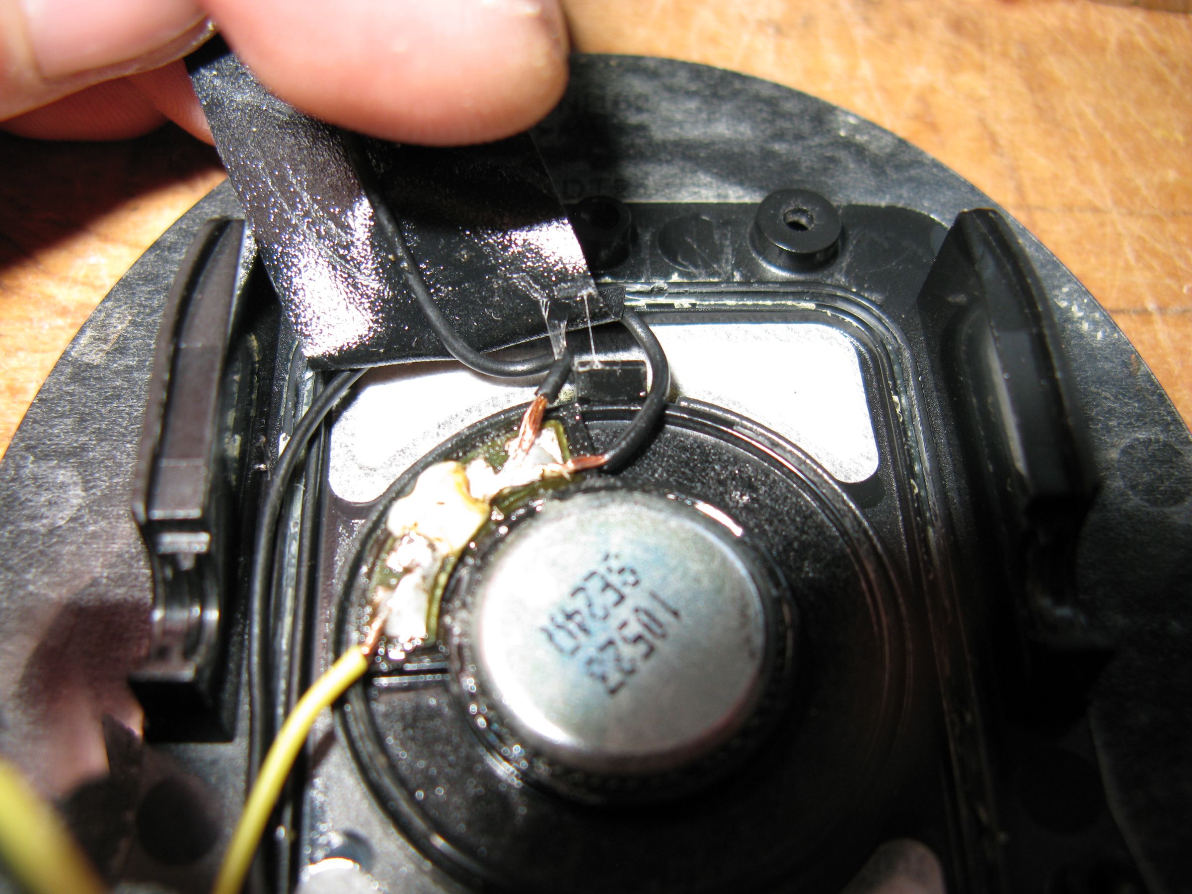 DIY Bluetooth Headphones : 6 Steps (with Pictures) - Instructables