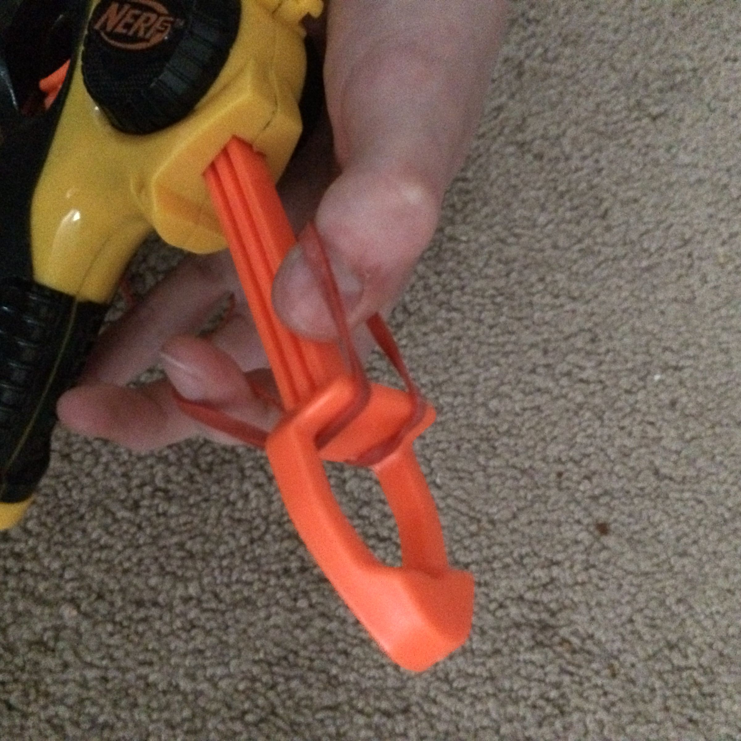 How to Modify a Nerf Nite Finder With Rubberbands : 7 Steps - Instructables