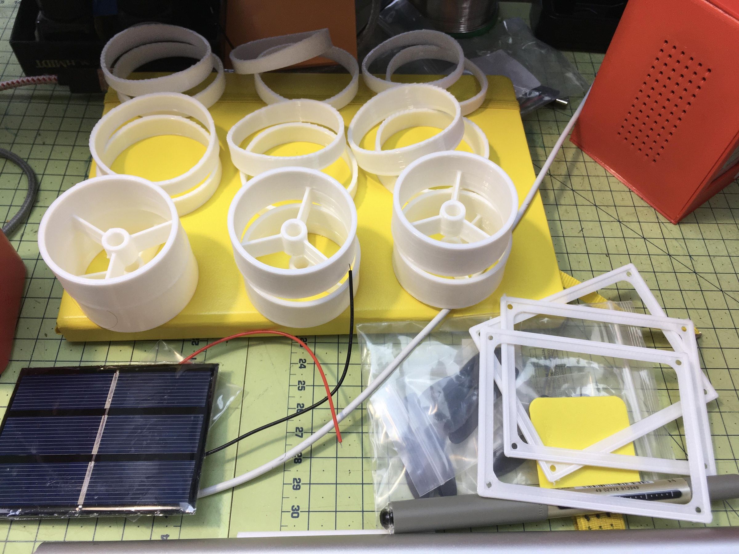 The Solar Powered Super Cool Social Networking Hat - Spirit of ...