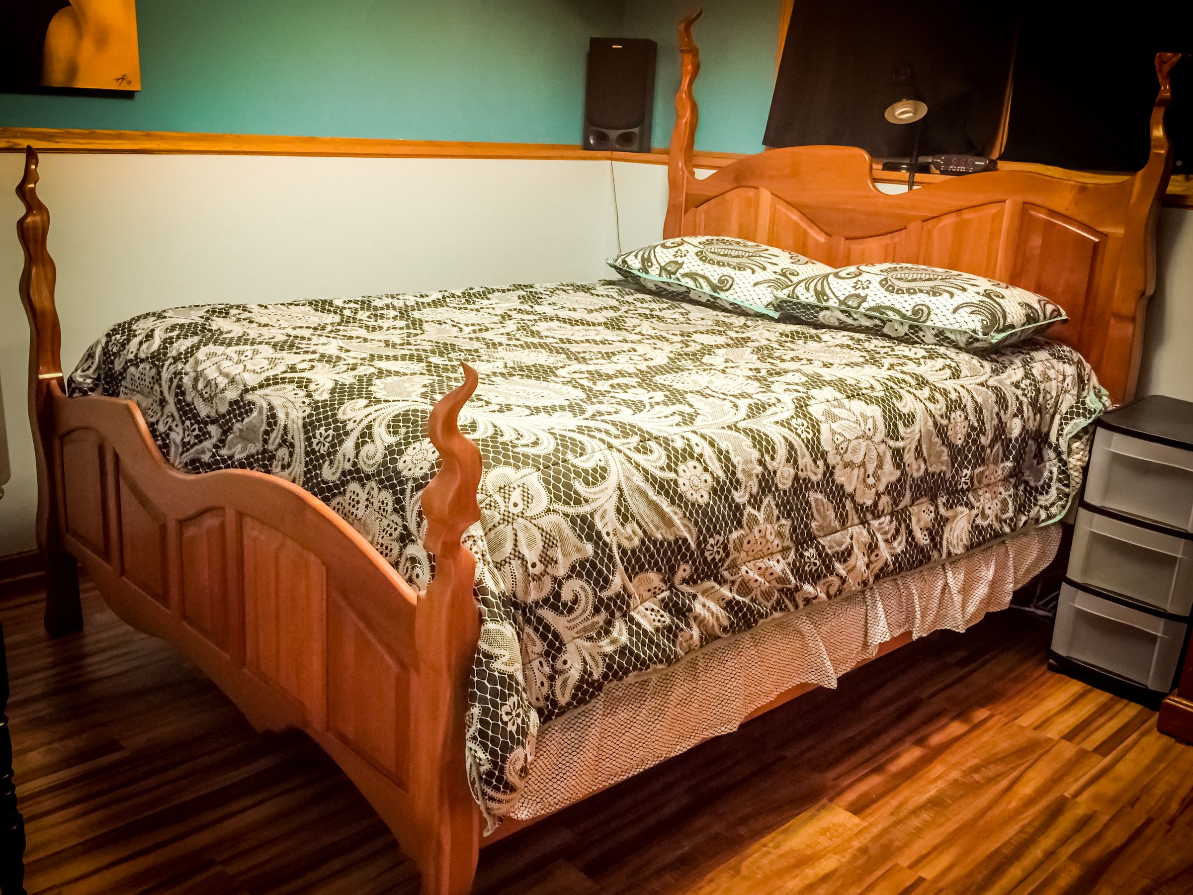 Cherry Queen Bed : 9 Steps - Instructables