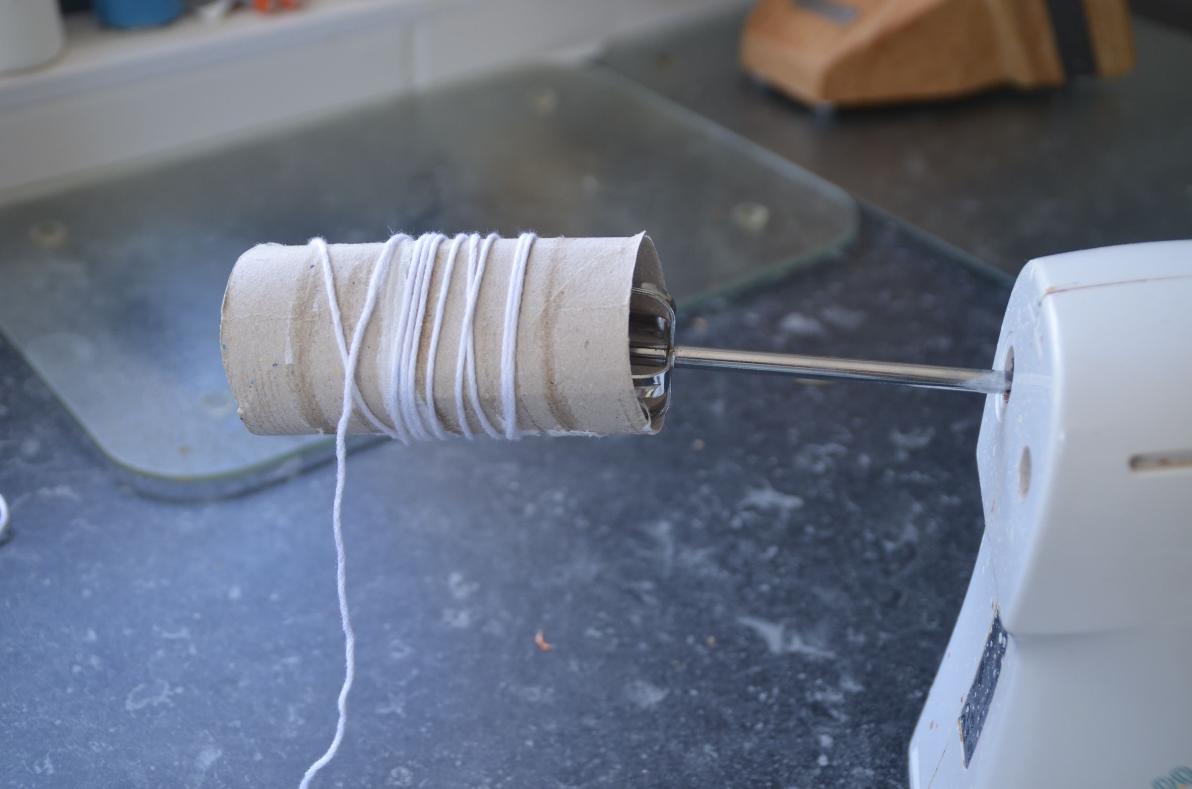 String to Roll Up Easy : 6 Steps (with Pictures) - Instructables