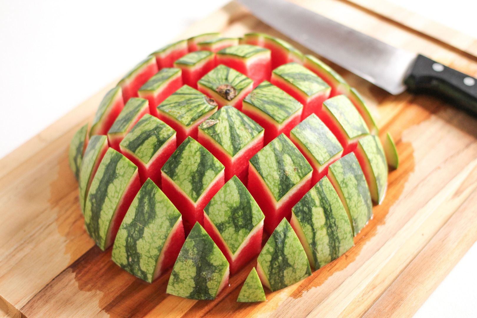 The Best Way to Cut a Melon : 5 Steps (with Pictures) - Instructables
