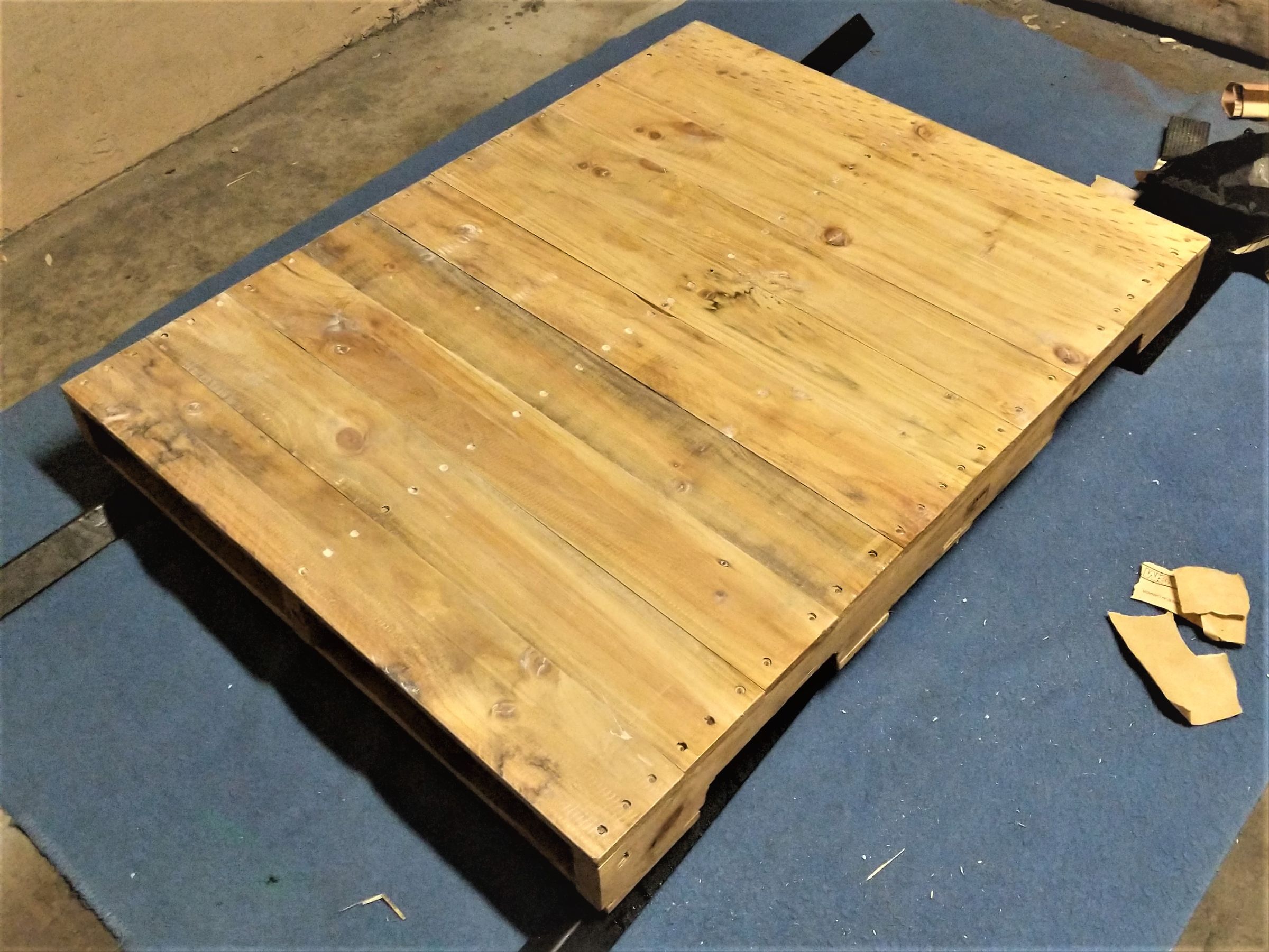 1 Hour Pallet Coffee Table : 4 Steps (with Pictures) - Instructables