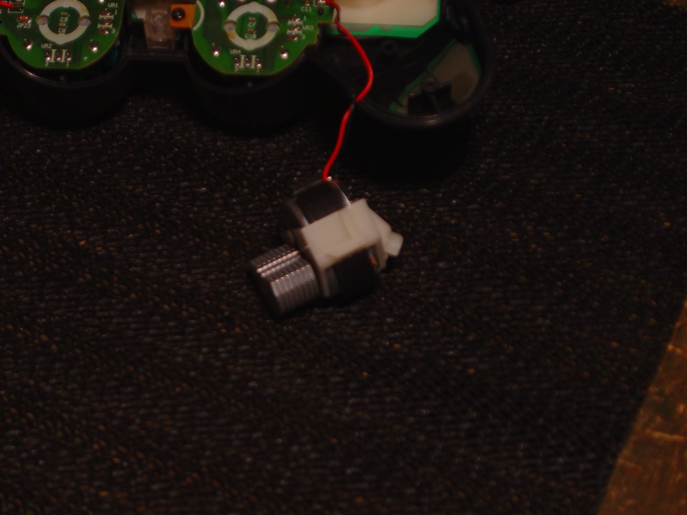 Clean Your DualShock Controller : 9 Steps - Instructables