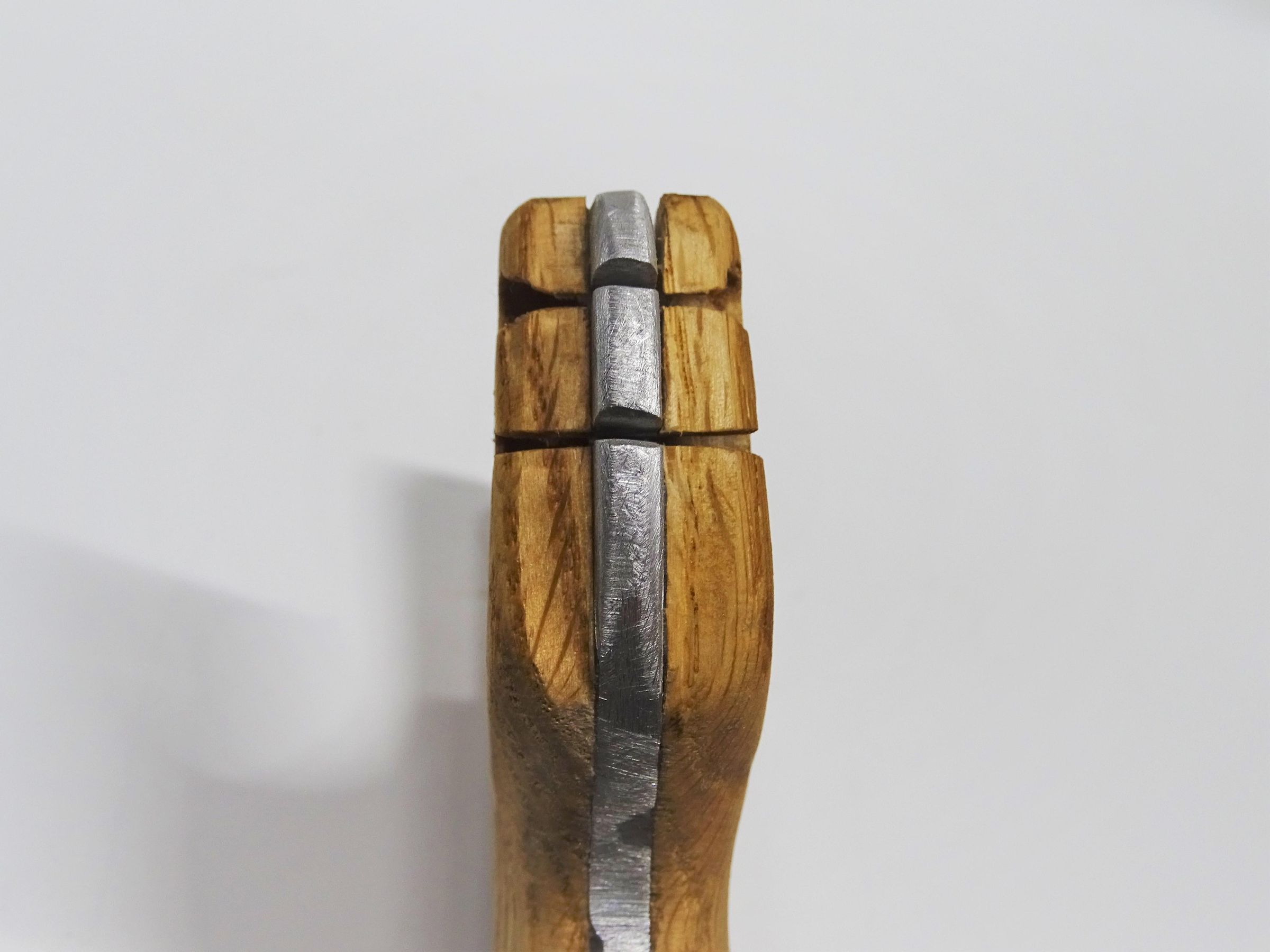 THE SALVAGED SLINGER SLINGSHOT : 5 Steps - Instructables