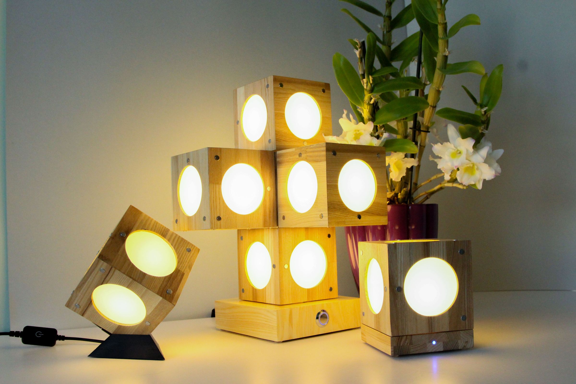 Easy Modular Magnetic Desk Lamp : 18 Steps (with Pictures) - Instructables