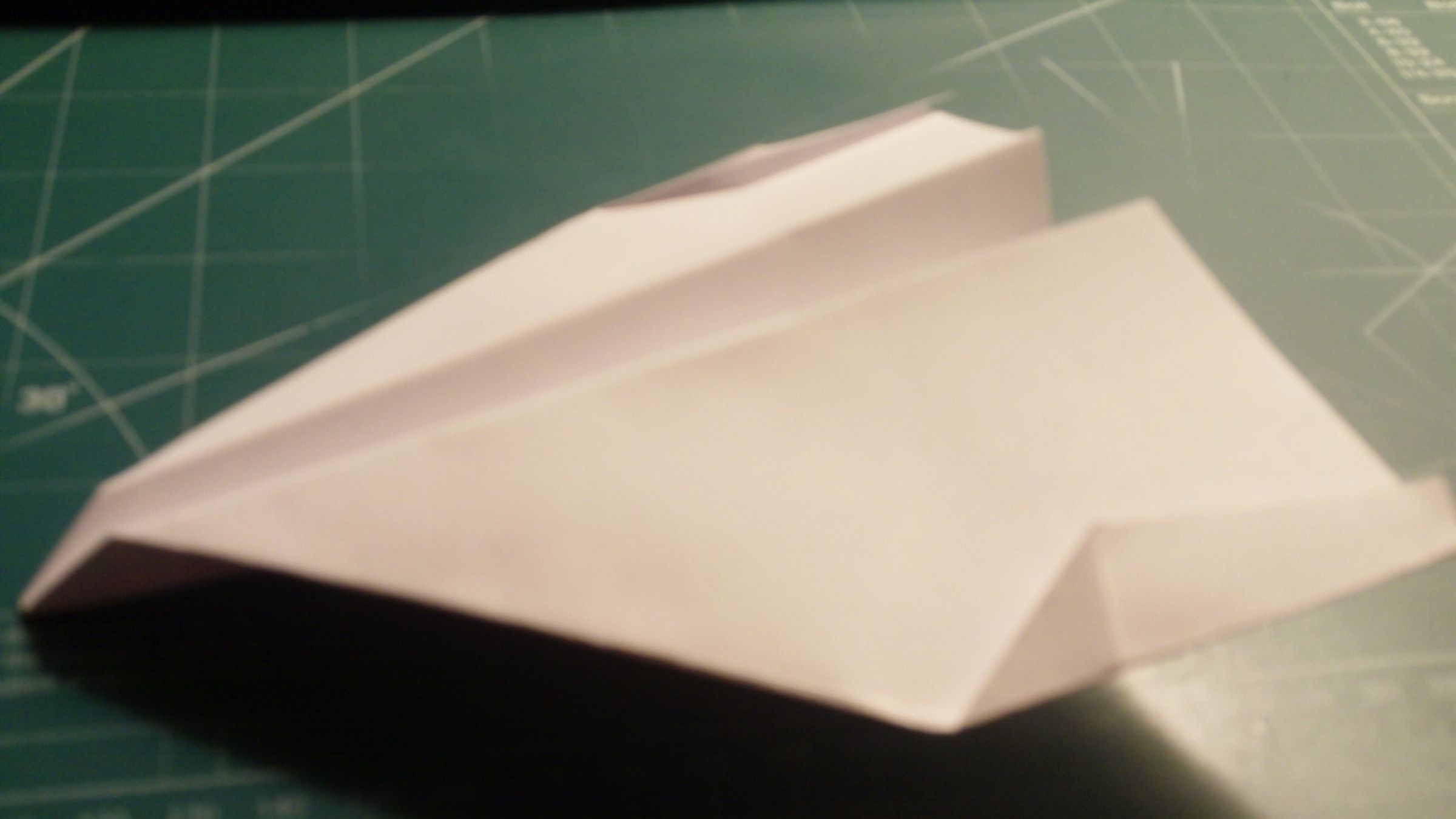 How to Make the Rapier Paper Airplane : 8 Steps - Instructables